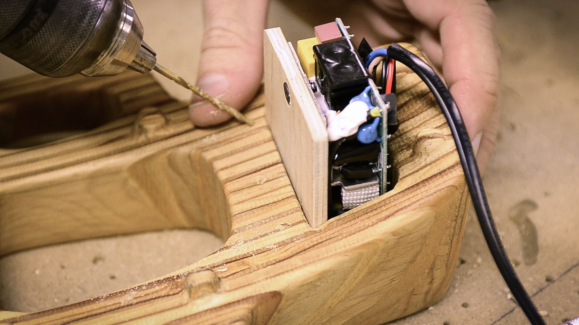 Concrete USB Charging Hub With Storage : 13 Steps (with Pictures ...