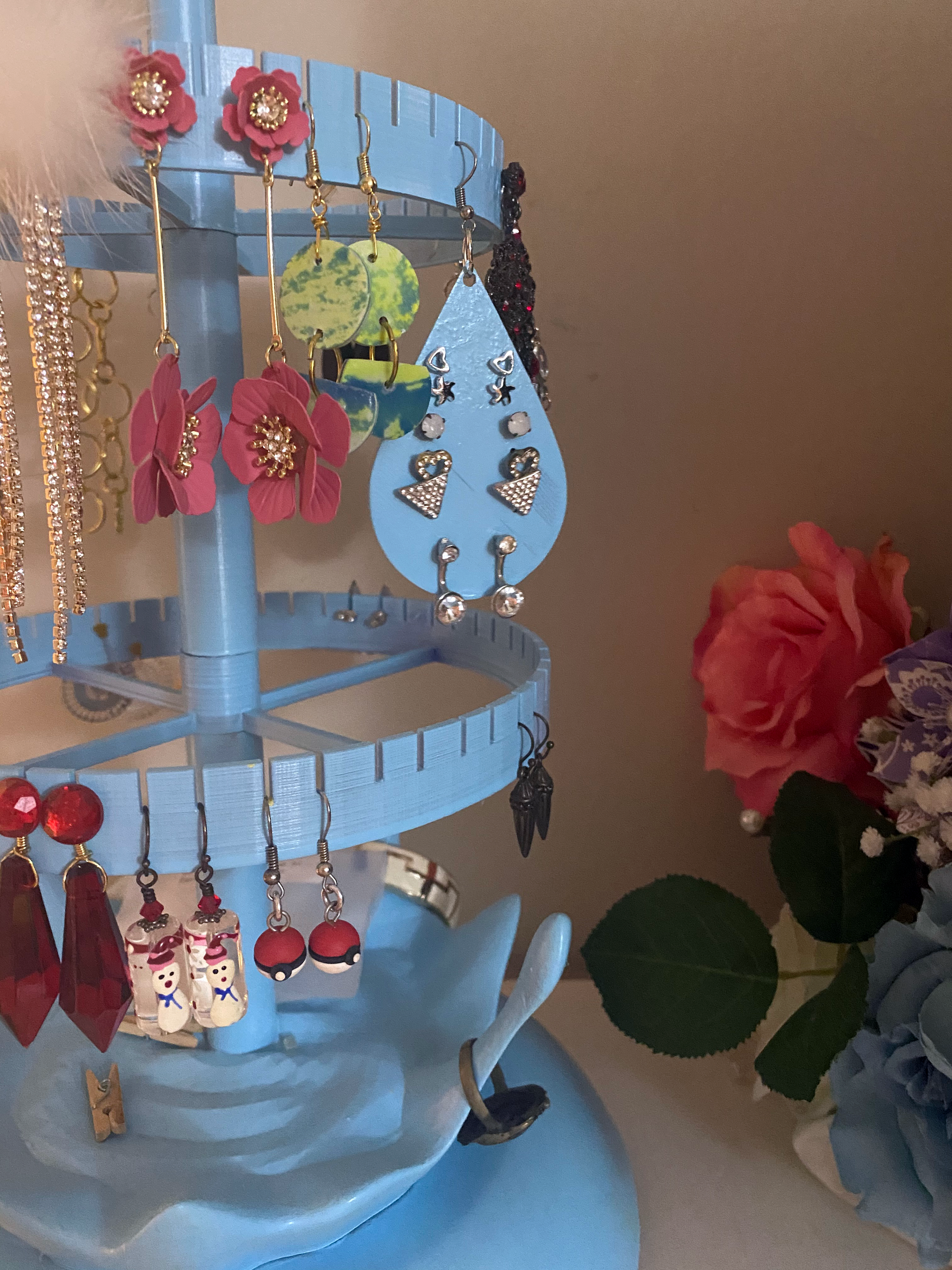 "Raining" Jewelry Display : 10 Steps (with Pictures) - Instructables