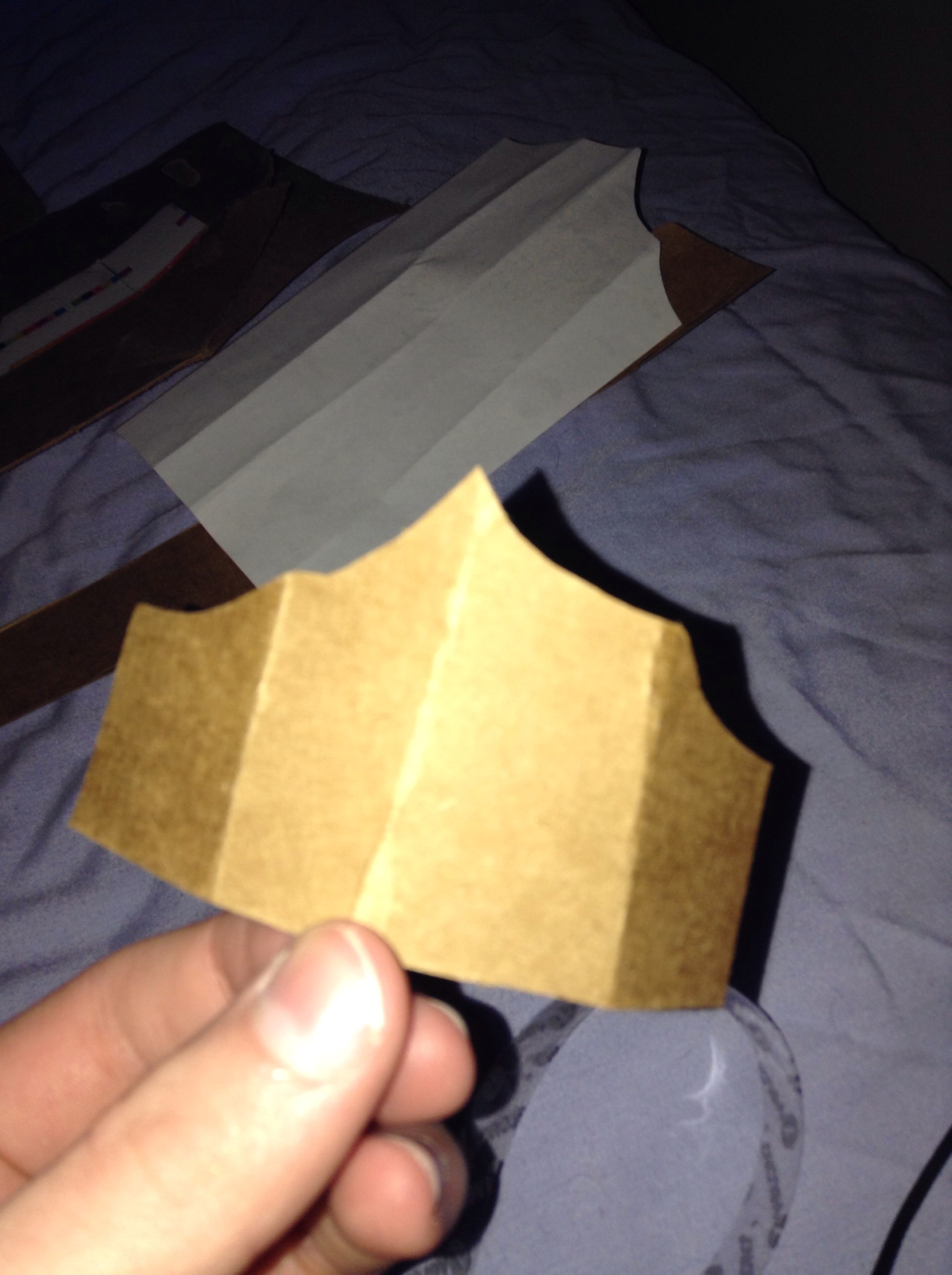 Awesome Nazgul Gauntlet : 7 Steps - Instructables