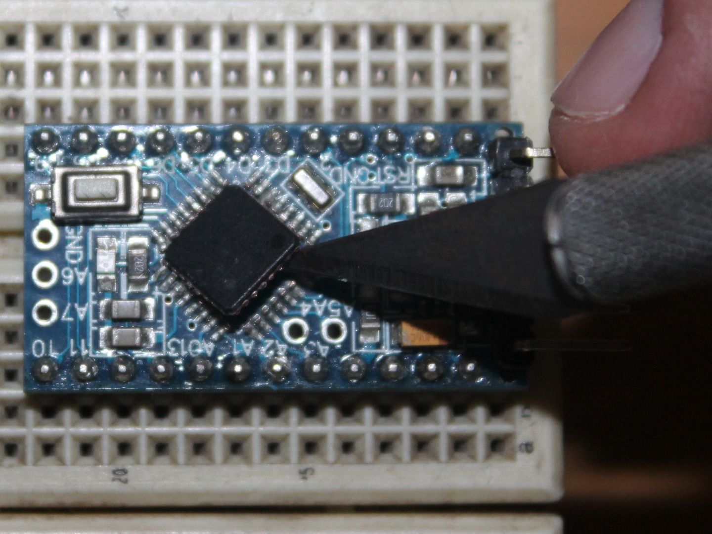 How to Easily Replace a SMD Chip - Repairing an Arduino Nano Pro : 4 ...