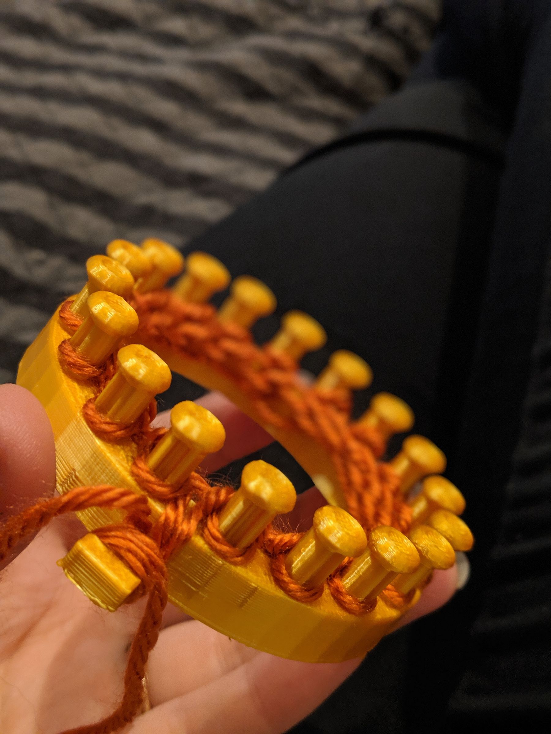 3D-Printed Loom Knit Scarf : 11 Steps (with Pictures) - Instructables