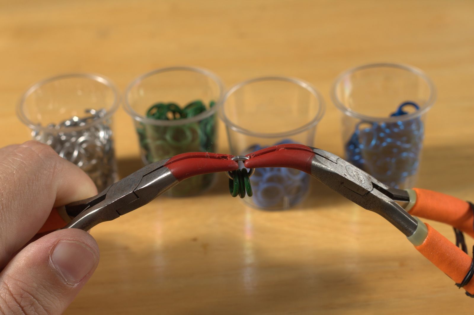 Stretch Chainmail Bracelet : 10 Steps (with Pictures) - Instructables