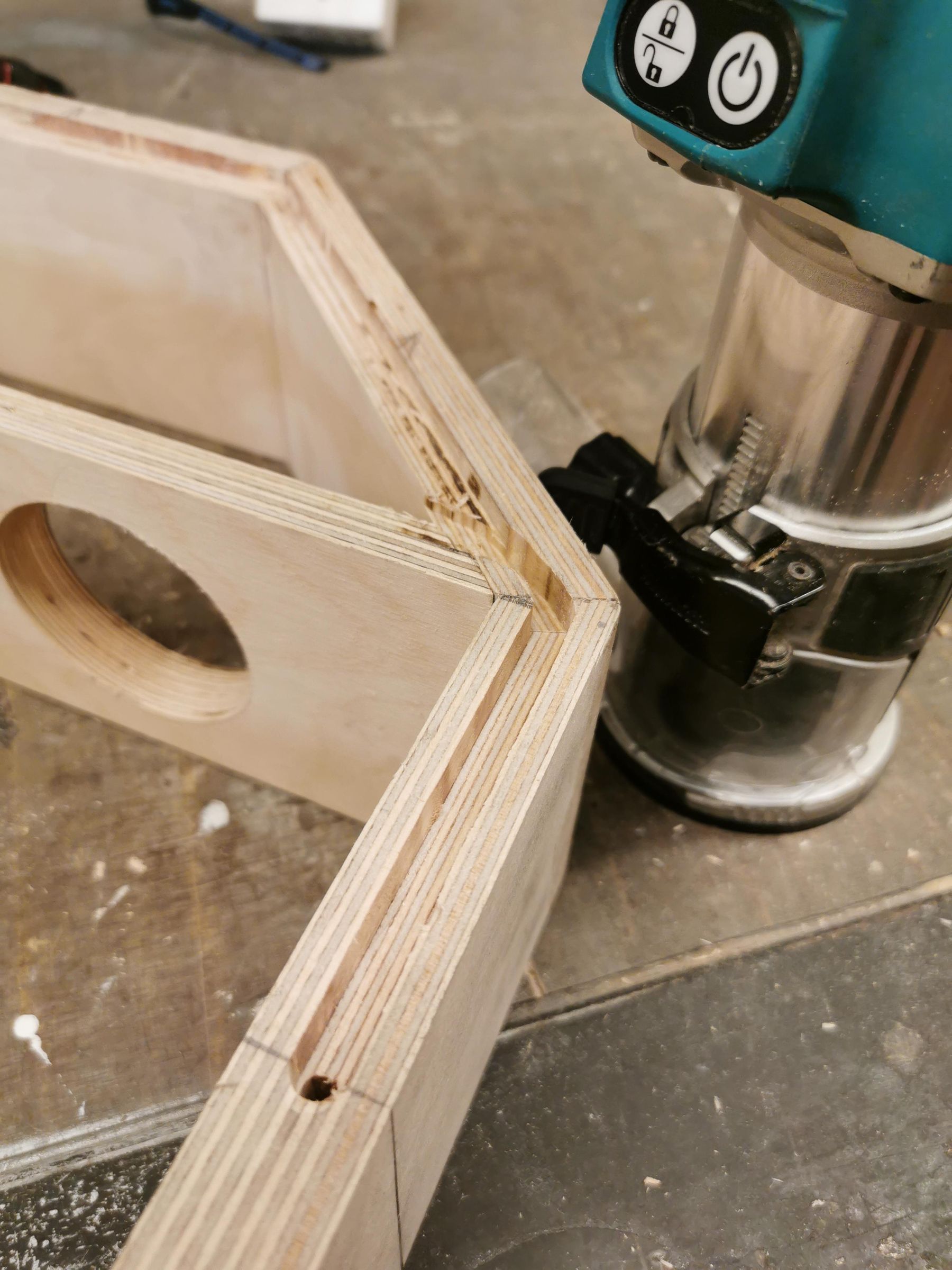 Light Up Mirror With Cabinet : 12 Steps (with Pictures) - Instructables