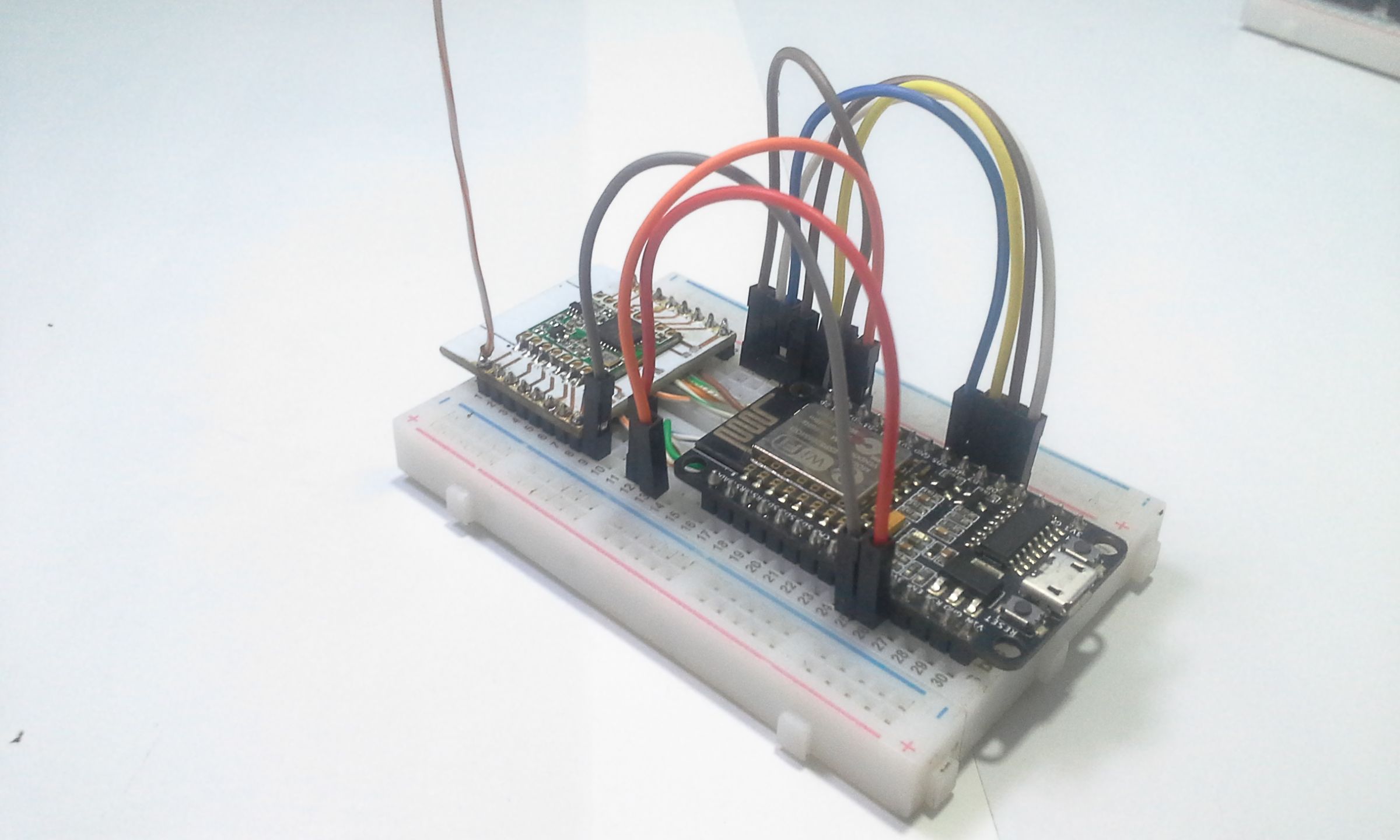 Communication LoRa ESP8266 & Radio RFM95 : 9 Steps - Instructables