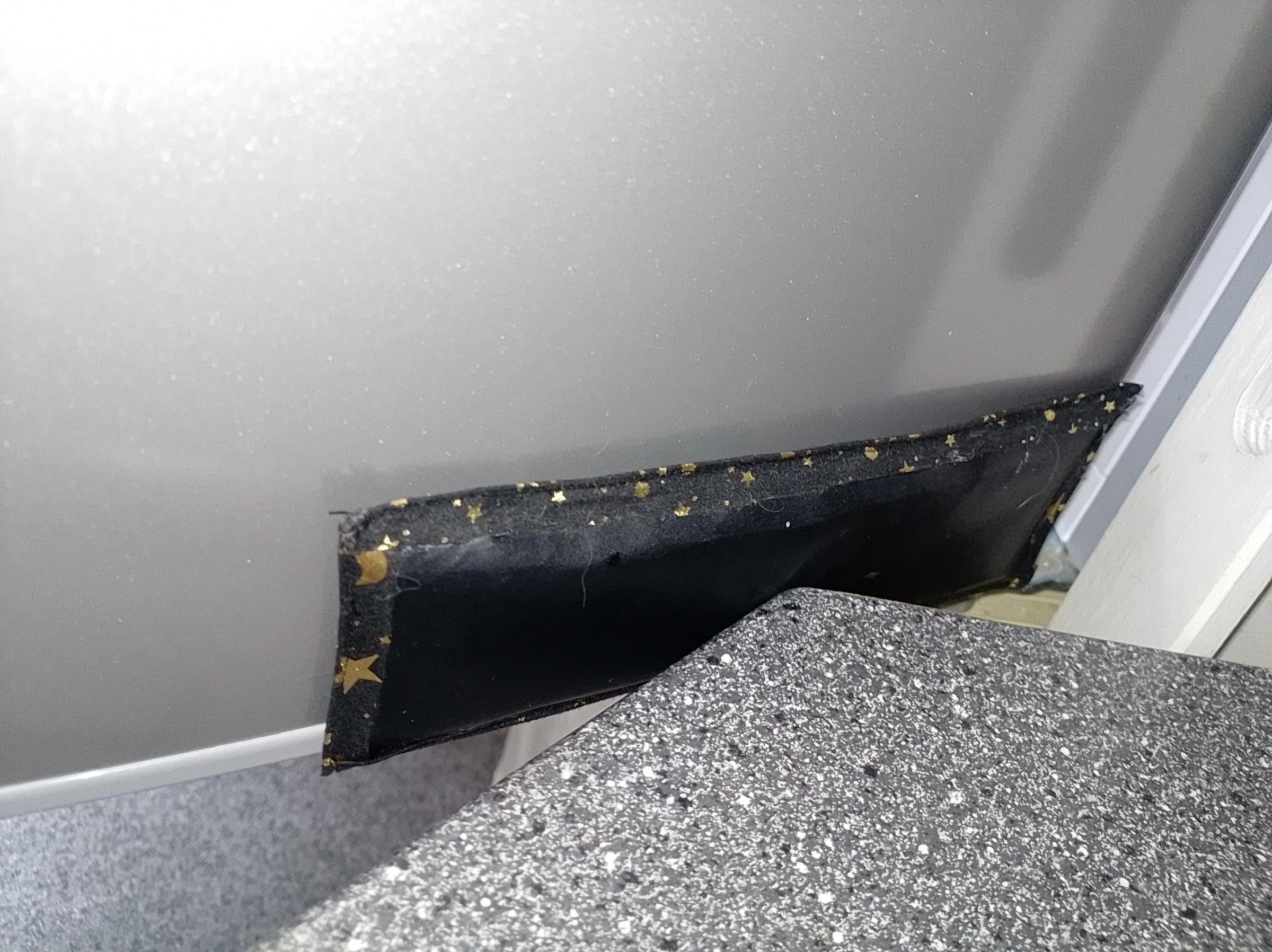 🧵 DIY Tutorial – Magnetic Shock-Absorbing Cushion : 6 Steps - Instructables