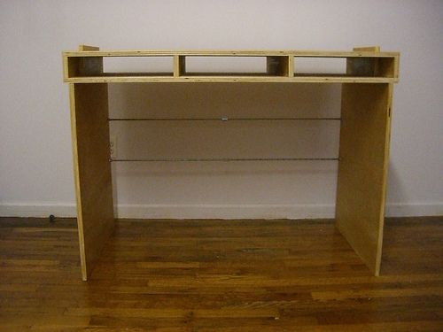Pack Flat Plywood Desk : 9 Steps (with Pictures) - Instructables