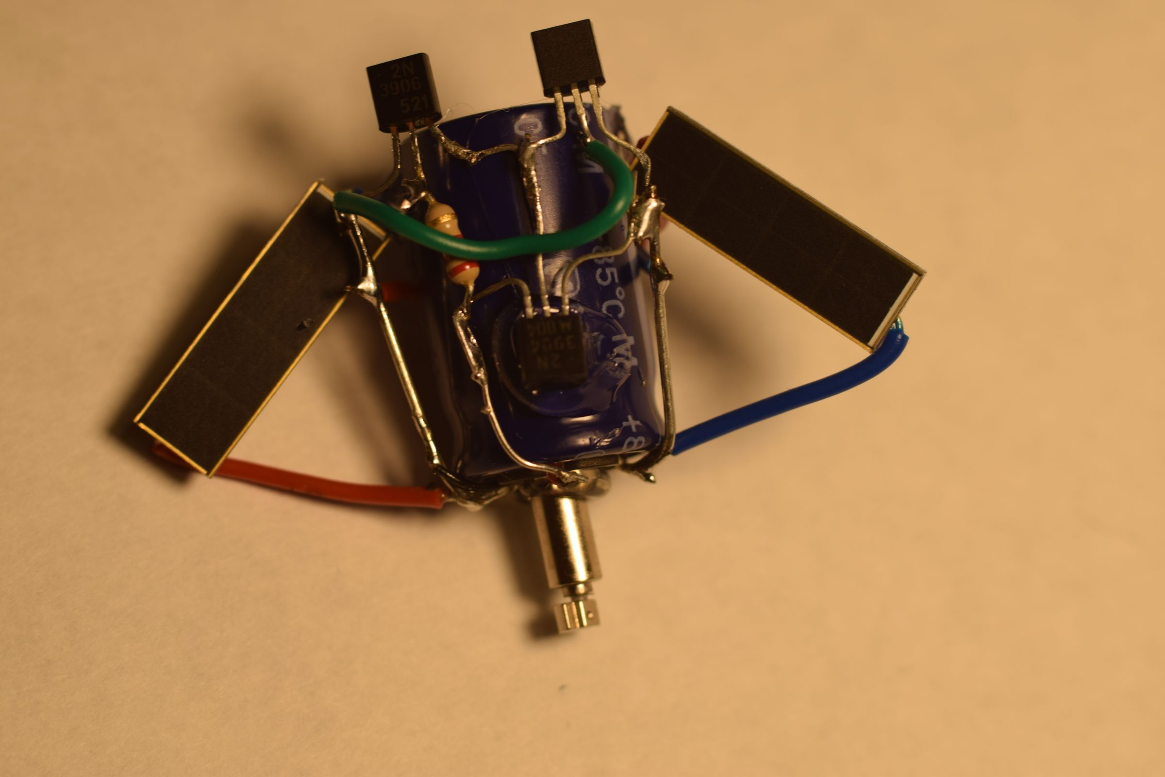 Make a Solar Powered Bug Robot : 9 Steps (with Pictures) - Instructables