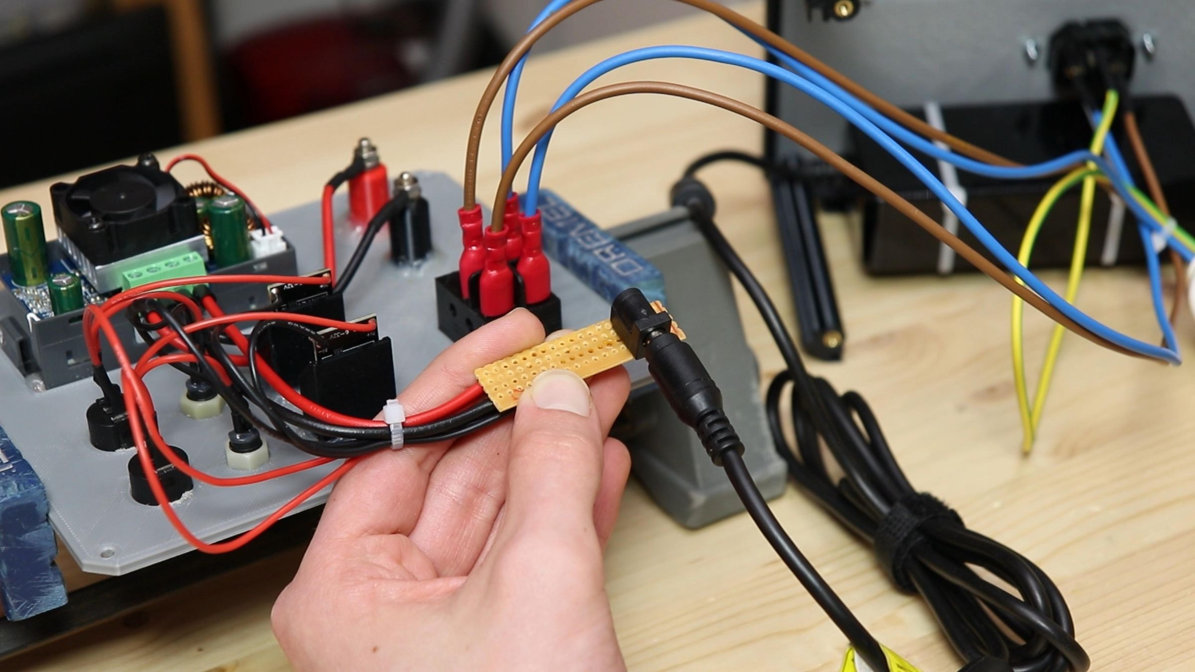 Lab Bench Power Supply : 12 Steps (with Pictures) - Instructables