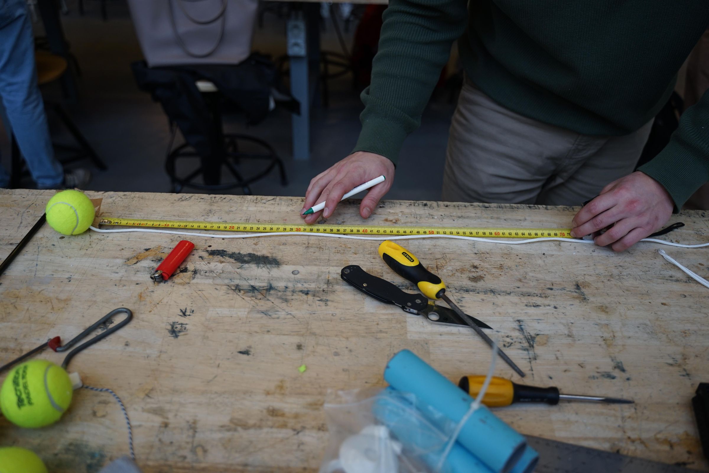 D4E1 Juggle Trestle : 5 Steps - Instructables