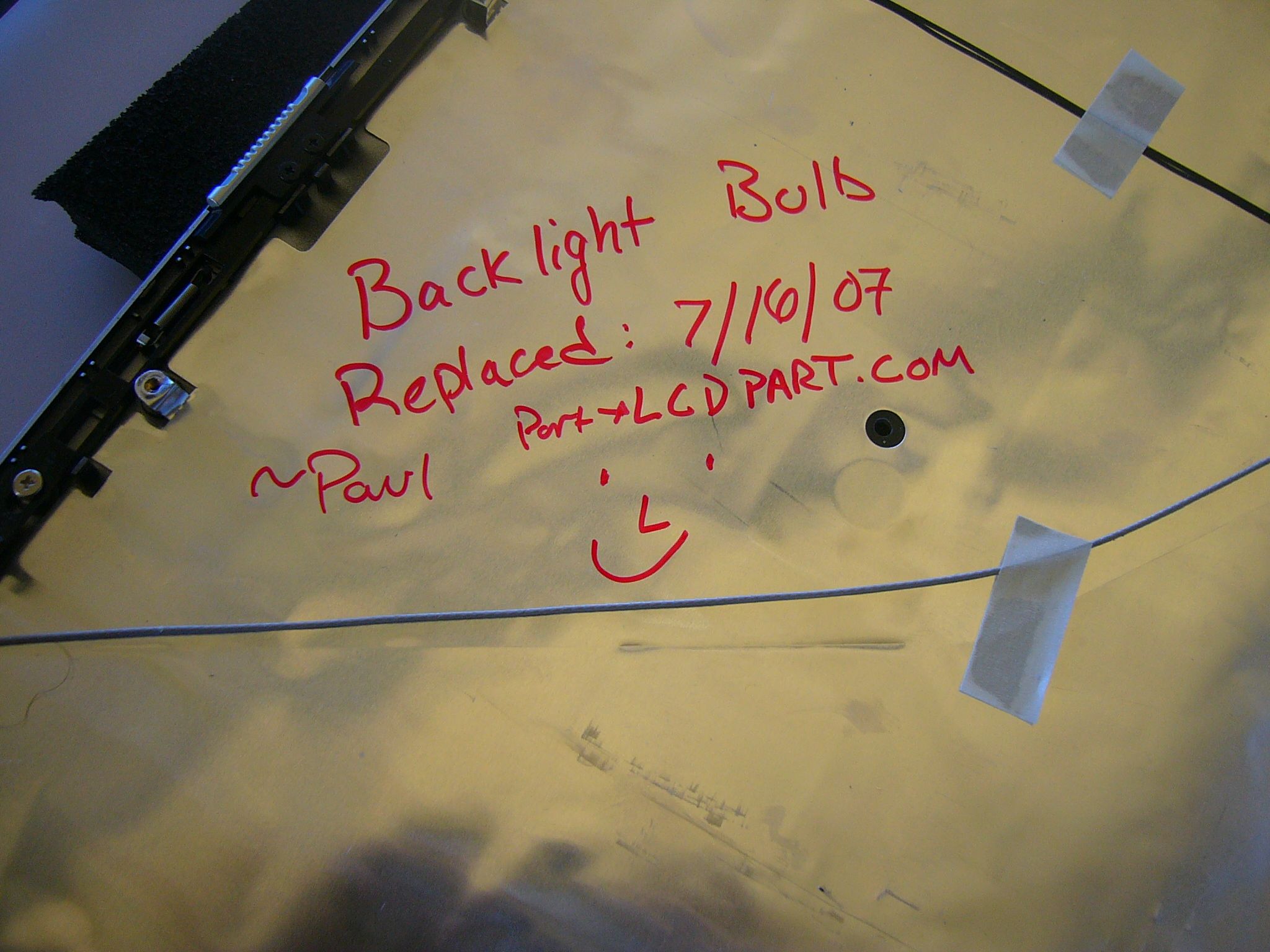 How to Replace Your Laptop's Backlight : 9 Steps (with Pictures ...