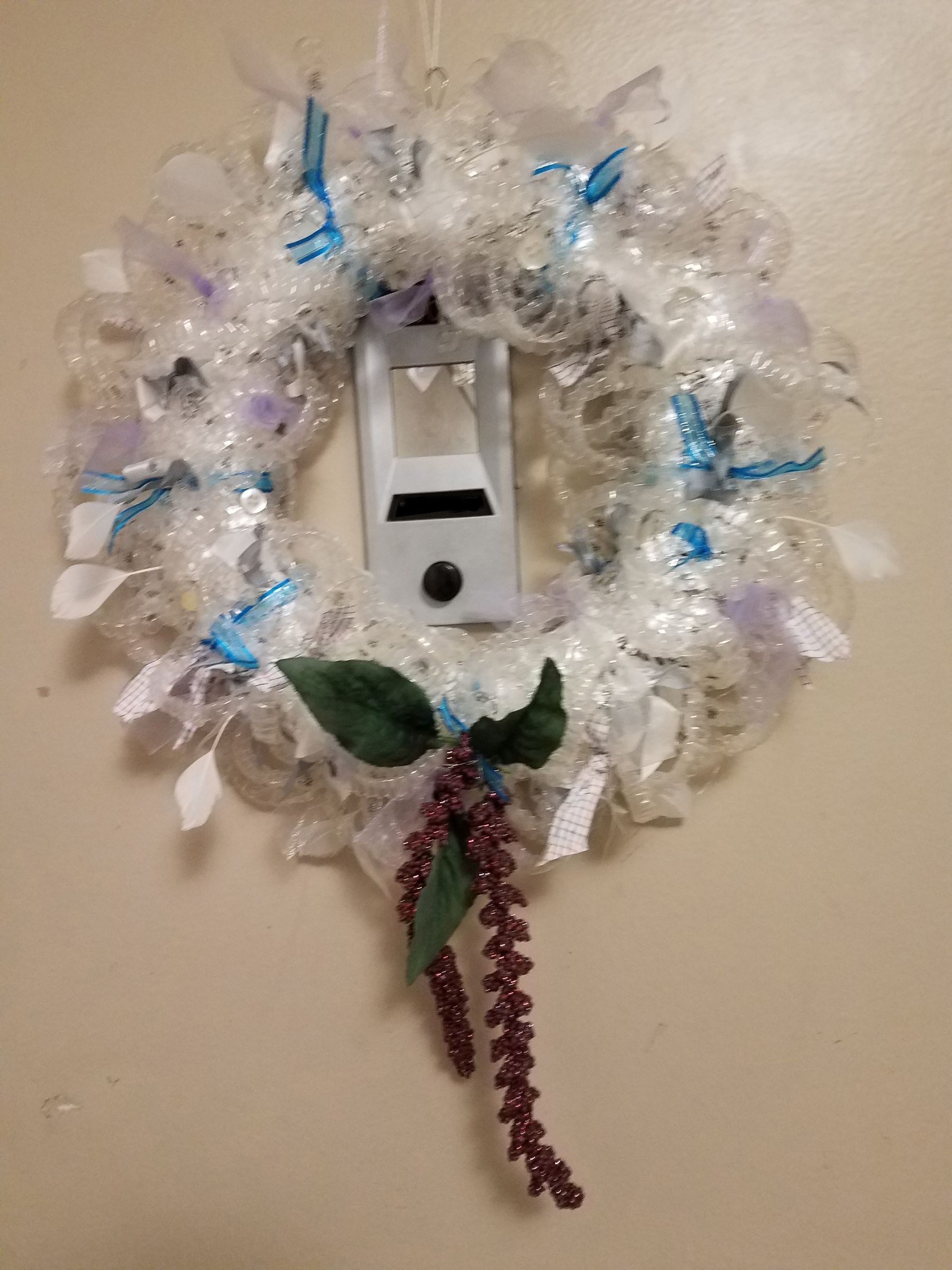 Invisalign Tray Holiday Wreath : 4 Steps - Instructables