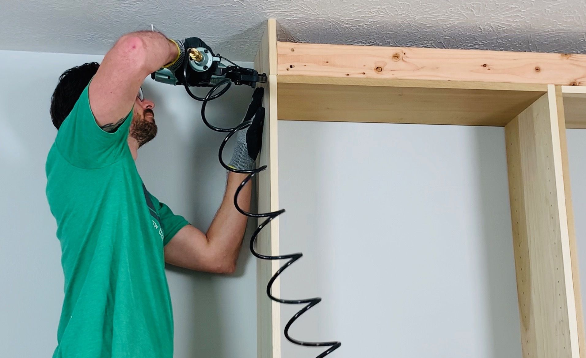 Build Your Own Hardwood Built-In Bookcases! : 8 Steps (with Pictures ...