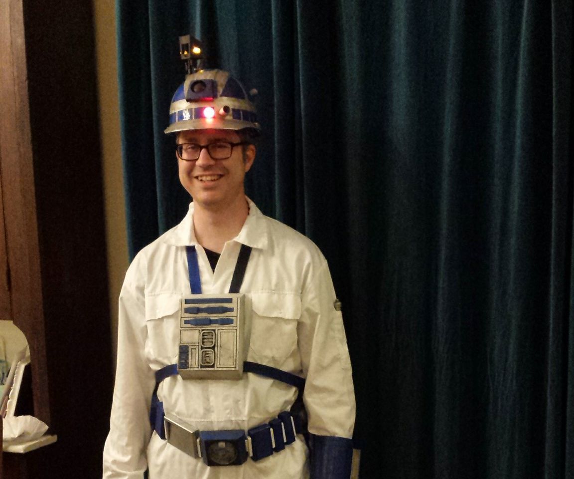 Employee #R2-D2 : 8 Steps (with Pictures) - Instructables