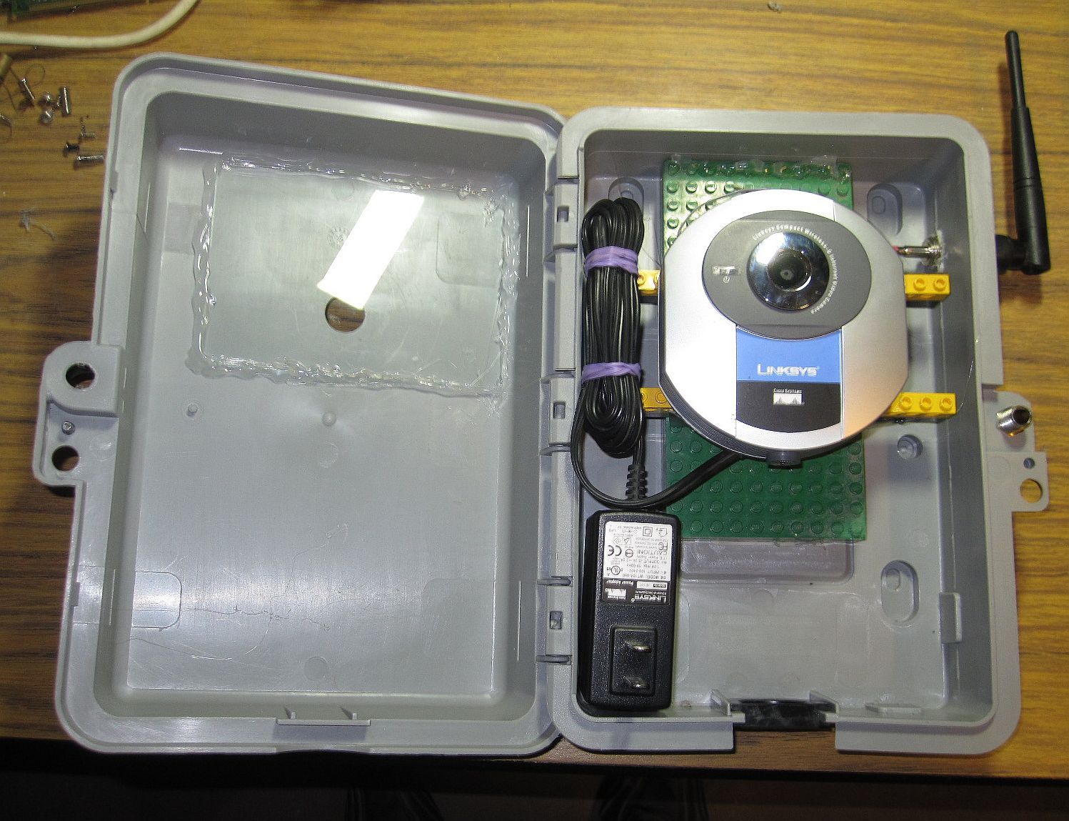 $4 Dollars Outdoor Enclosure for a Linksys WVC54GC Wireless IP ...