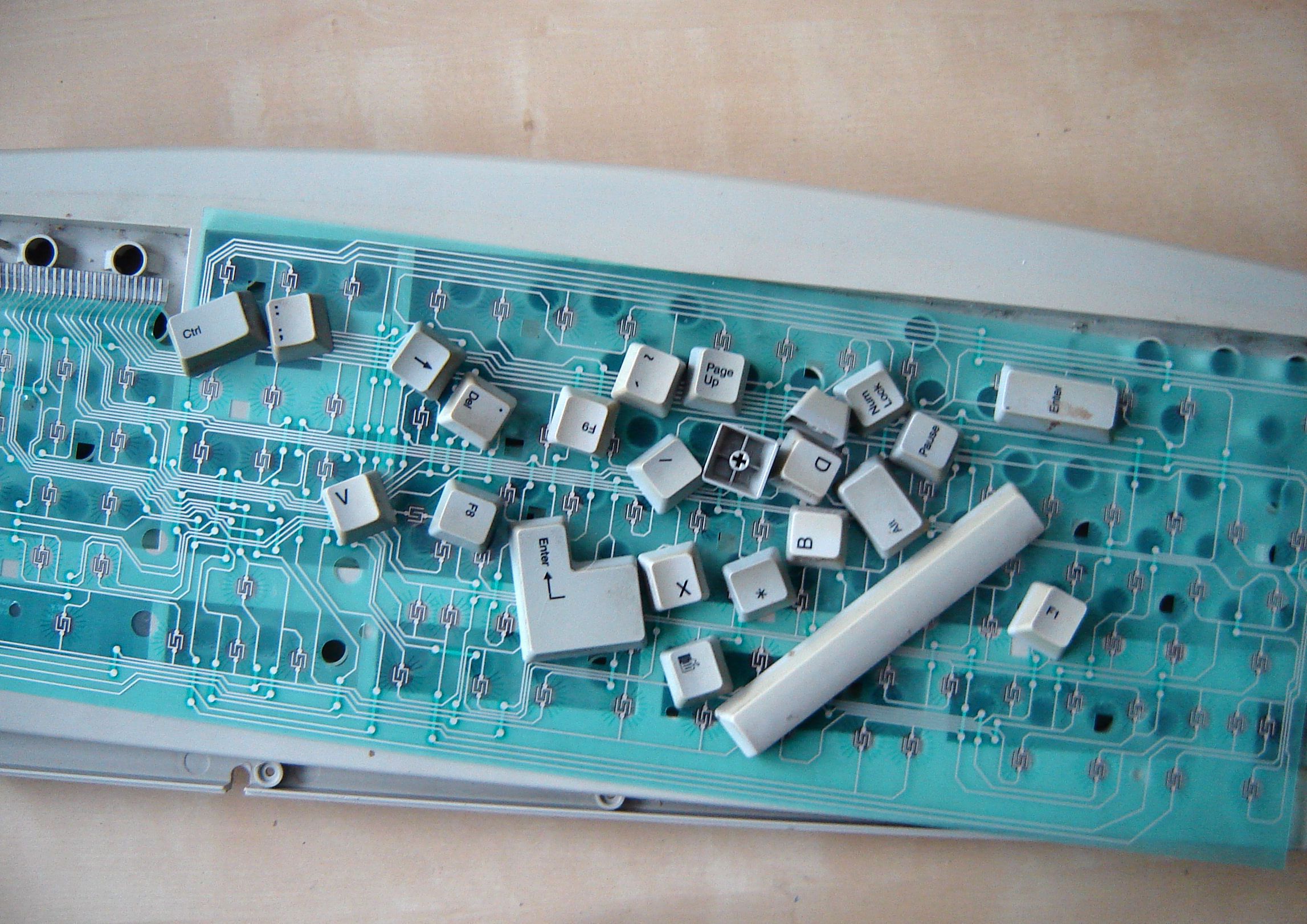Keyboard Circuit Sheet Lampshade : 6 Steps (with Pictures) - Instructables