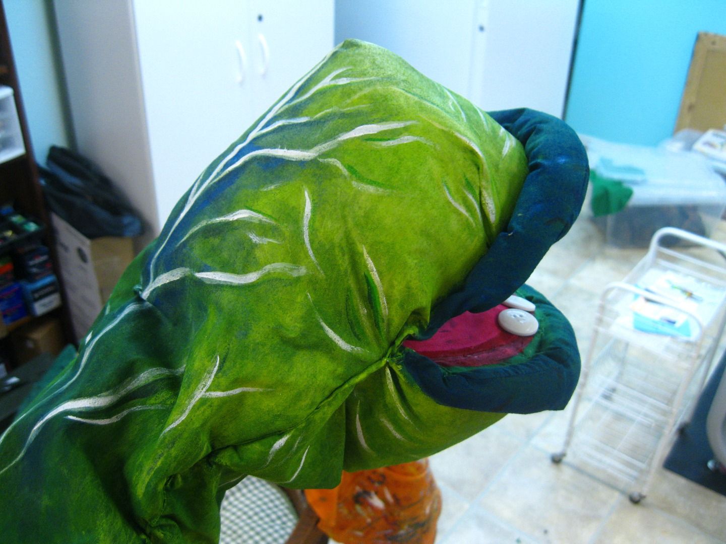 Audrey II Hand Puppet Little Shop of Horrors Halloween Prop : 3 Steps ...