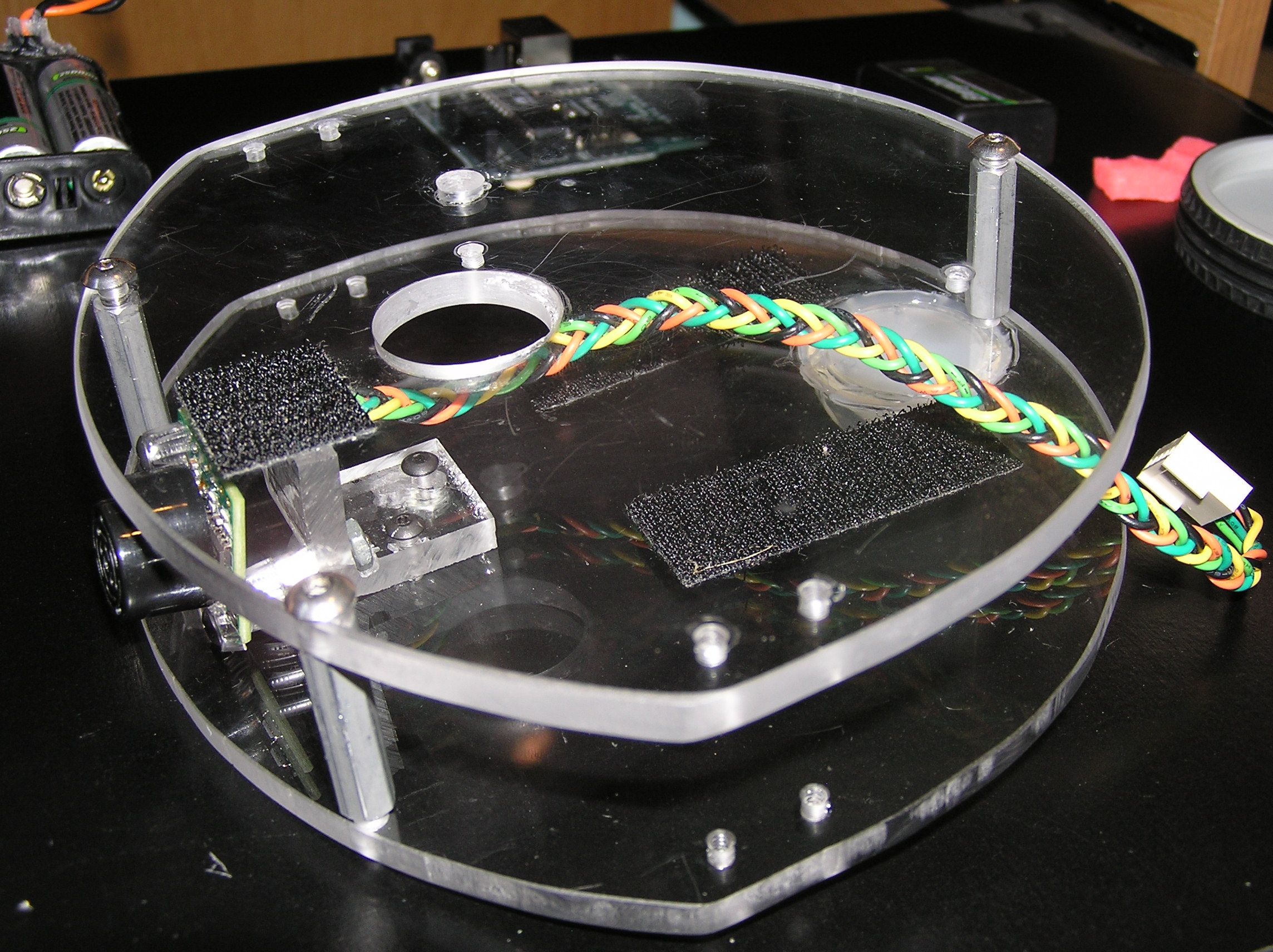 Make a Wall Avoiding Robot! : 6 Steps (with Pictures) - Instructables