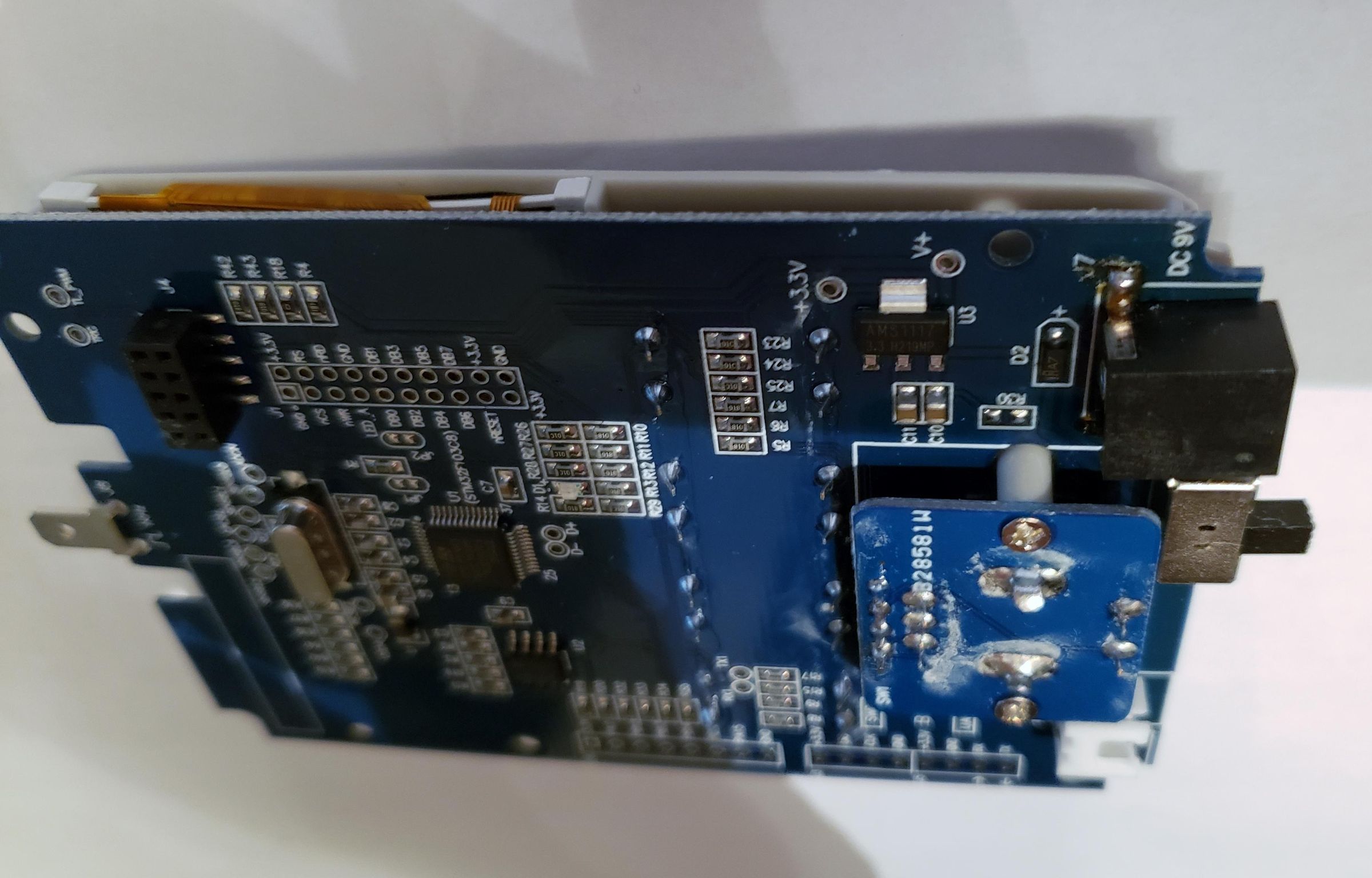 Repairing a Dead Mini Oscilloscope : 4 Steps - Instructables