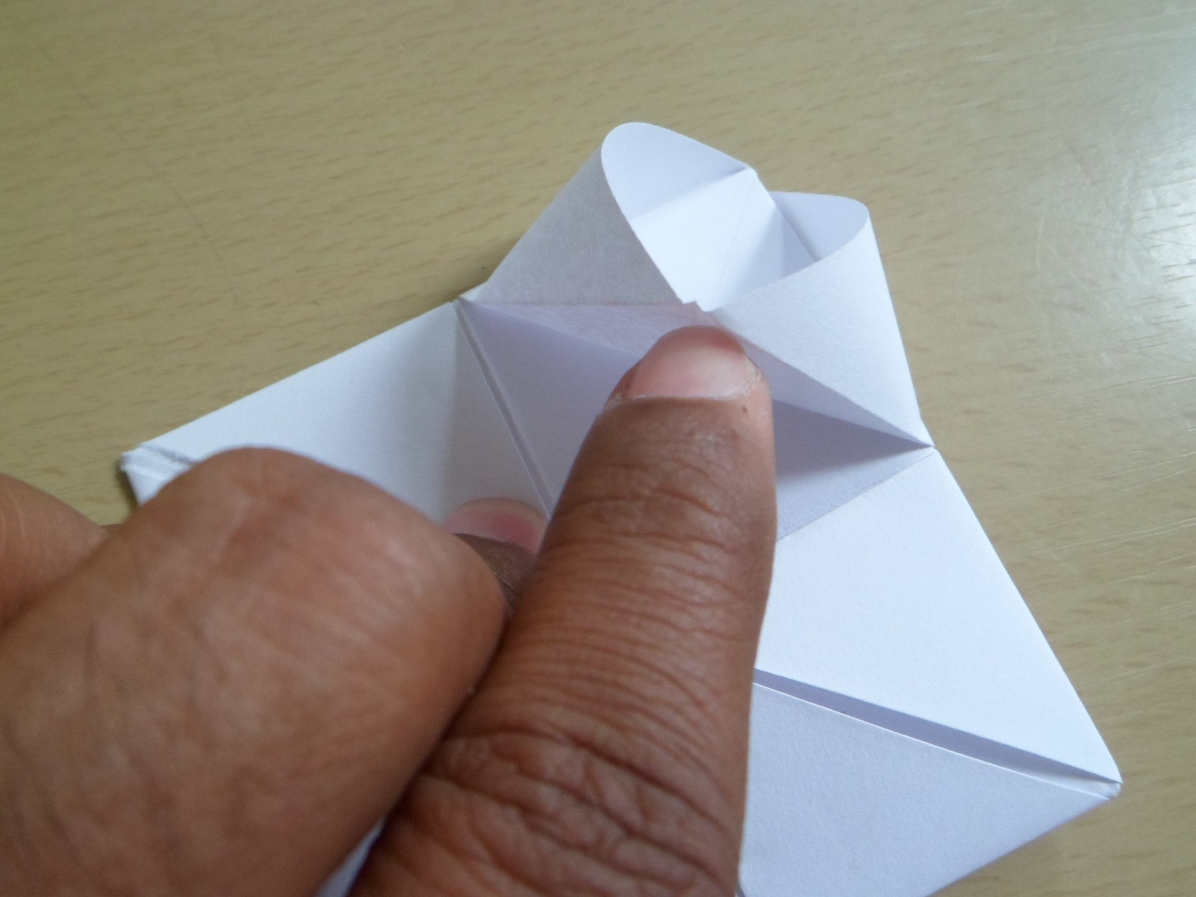Origami Robo : 8 Steps - Instructables