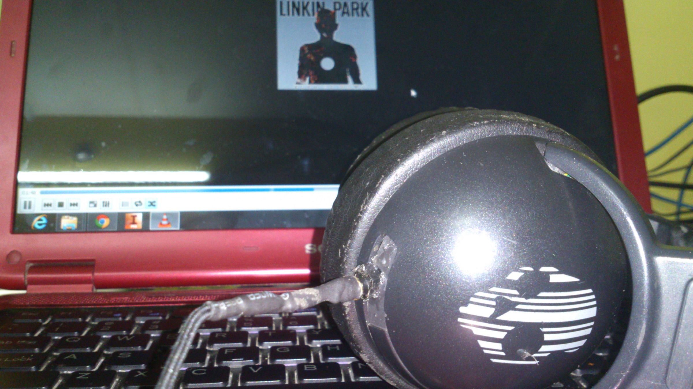 Headphone Modification : 5 Steps - Instructables