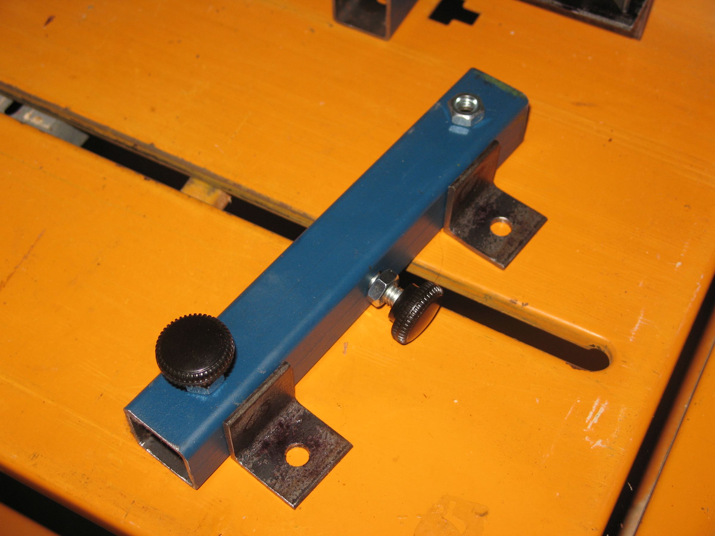Sharpening Jig for Turning Chisels : 8 Steps (with Pictures ...
