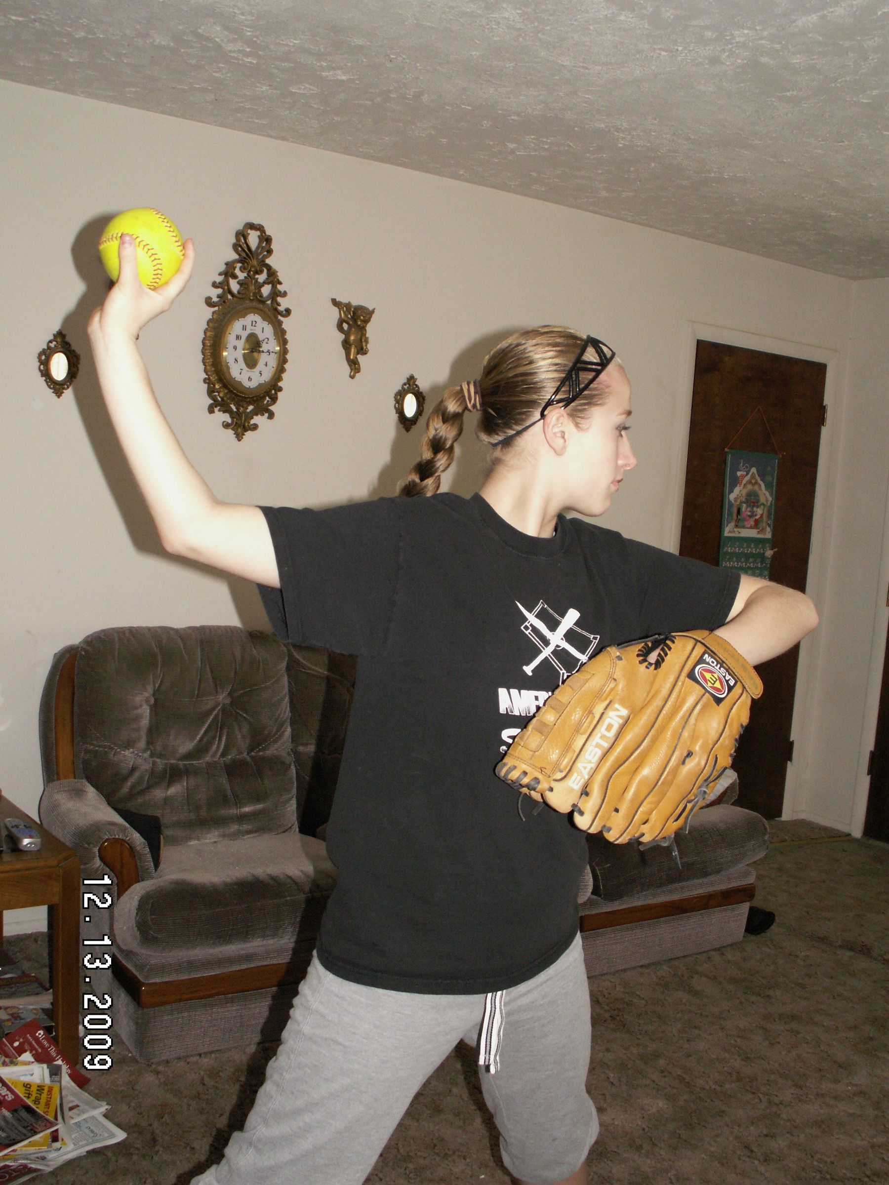 How to Throw and Catch a Softball : 12 Steps (with Pictures ...