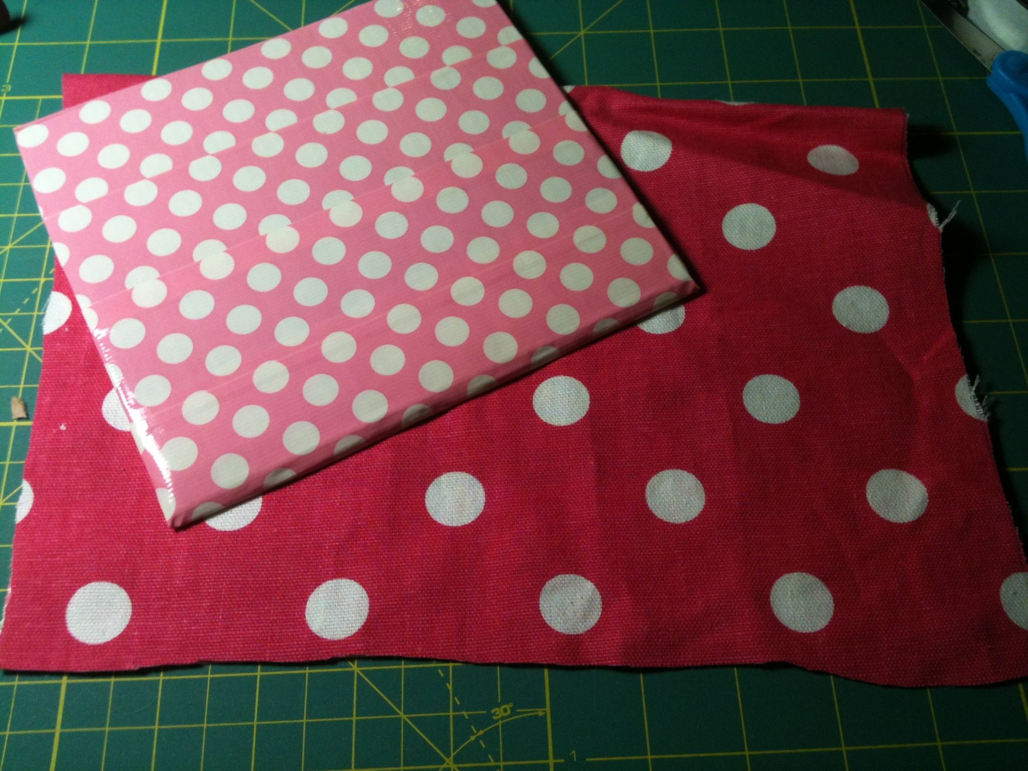 DIY Magnetic Locker Pouch : 4 Steps (with Pictures) - Instructables