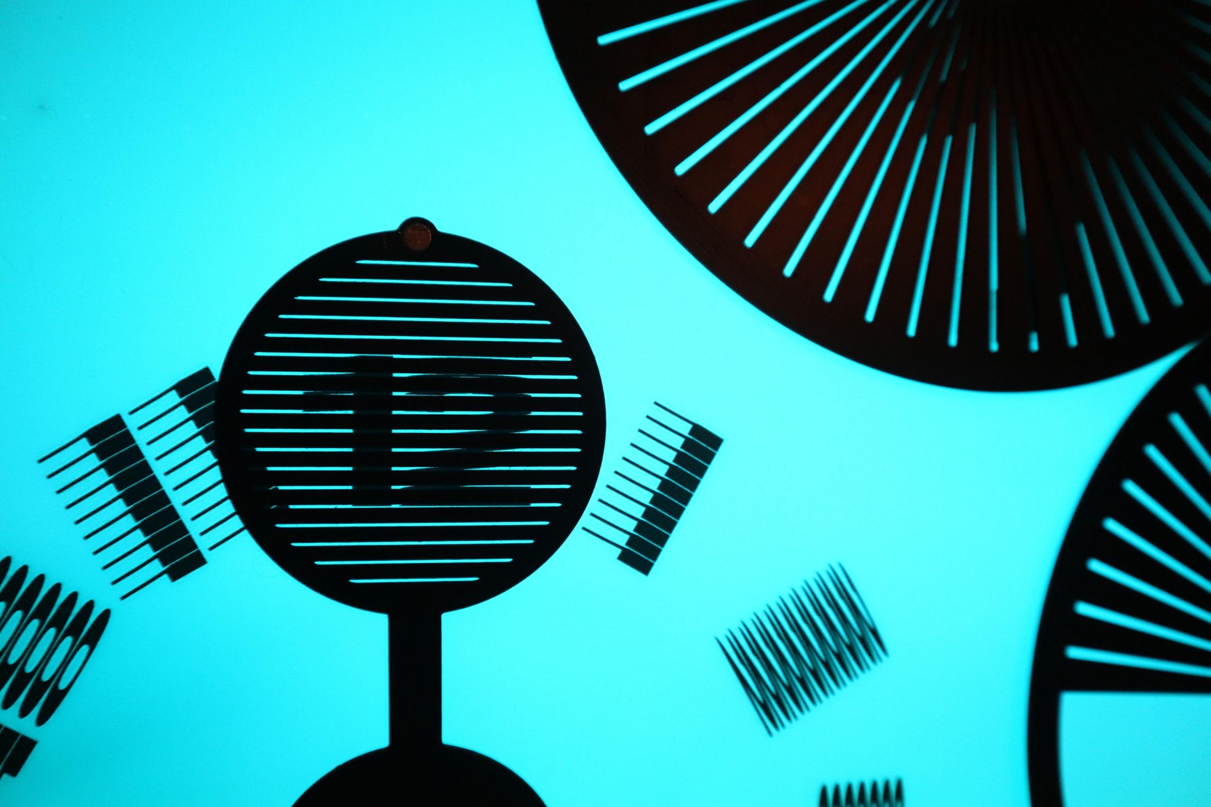 Moiré Clock : 9 Steps (with Pictures) - Instructables