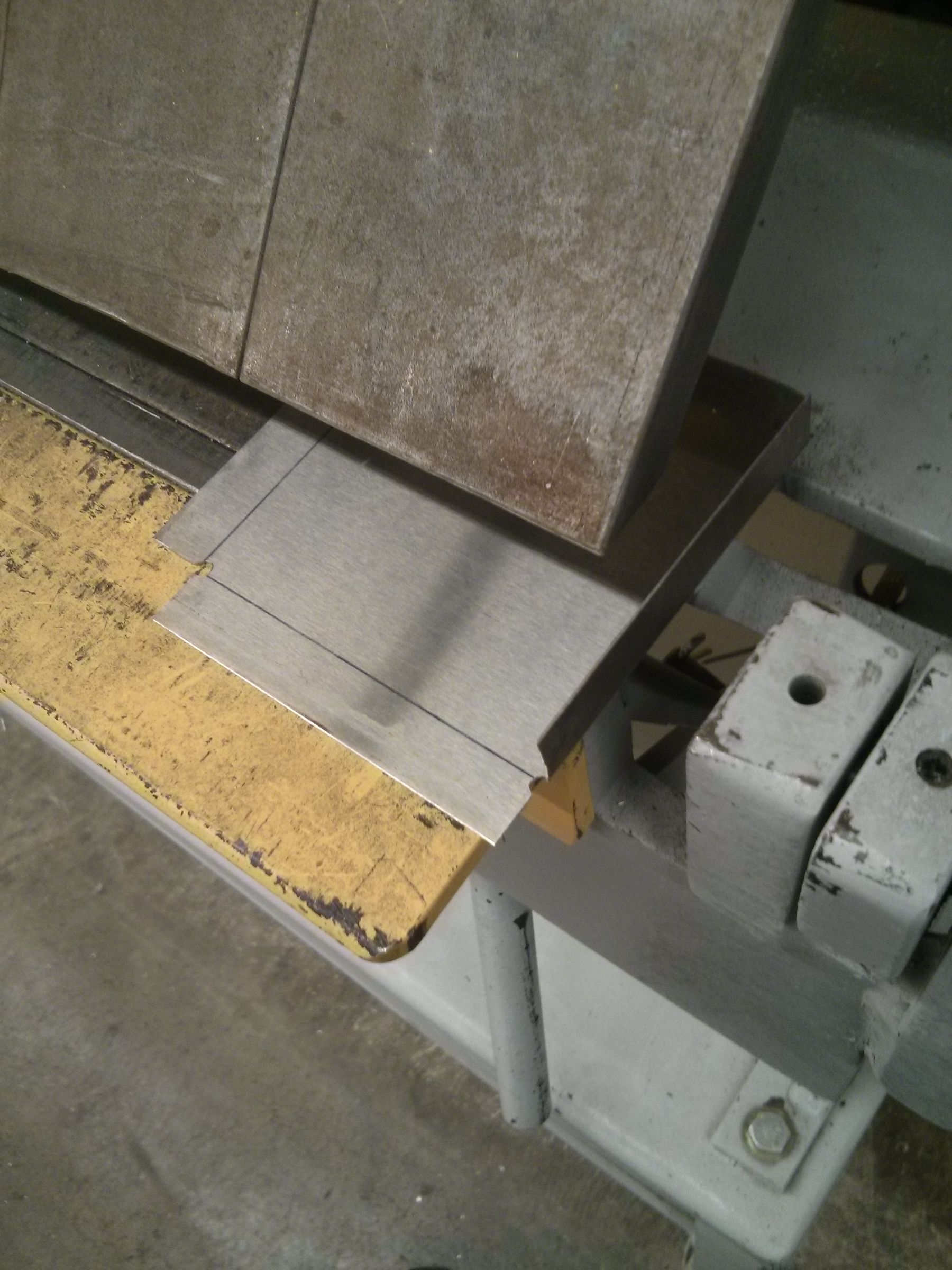 A Riveted Metal Box With Lid : 11 Steps - Instructables