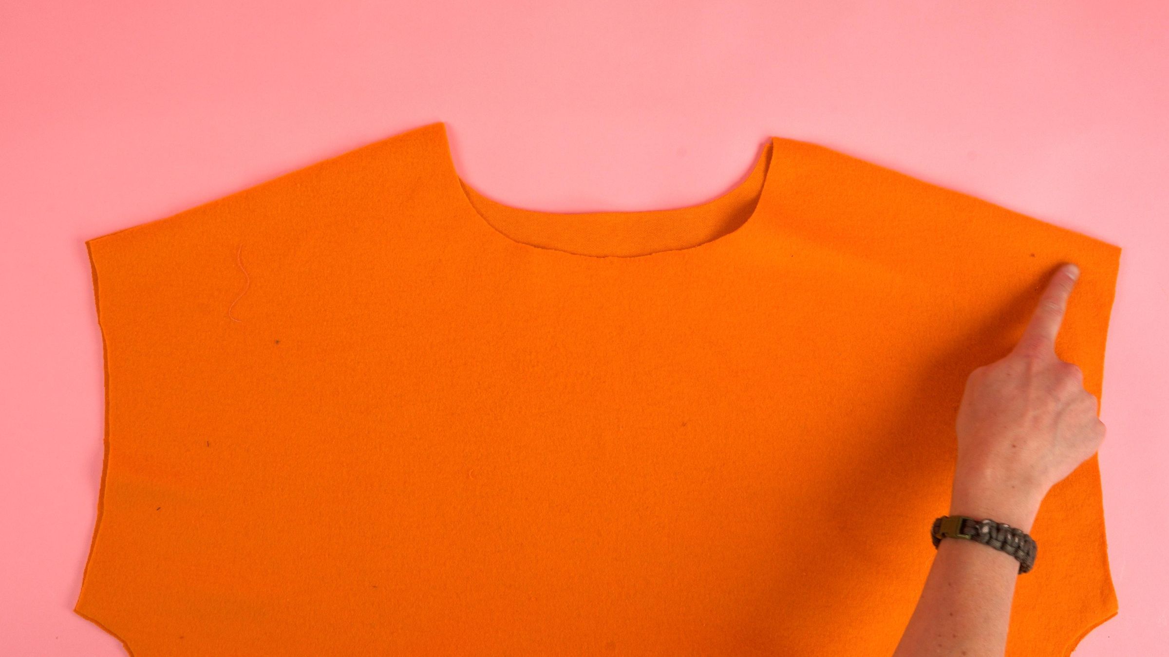 DIY Crewneck Sweatshirt + Printable Pattern : 20 Steps - Instructables