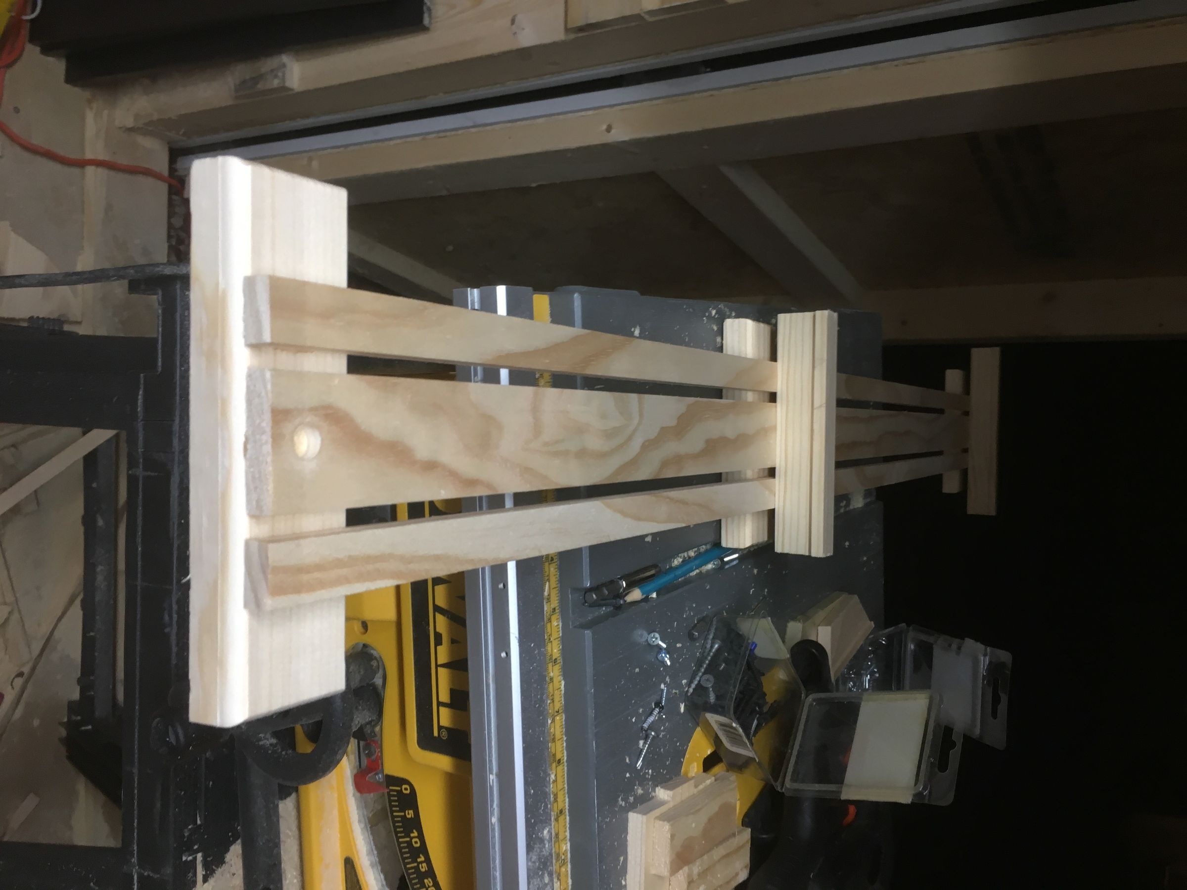 Wall Easel : 38 Steps (with Pictures) - Instructables