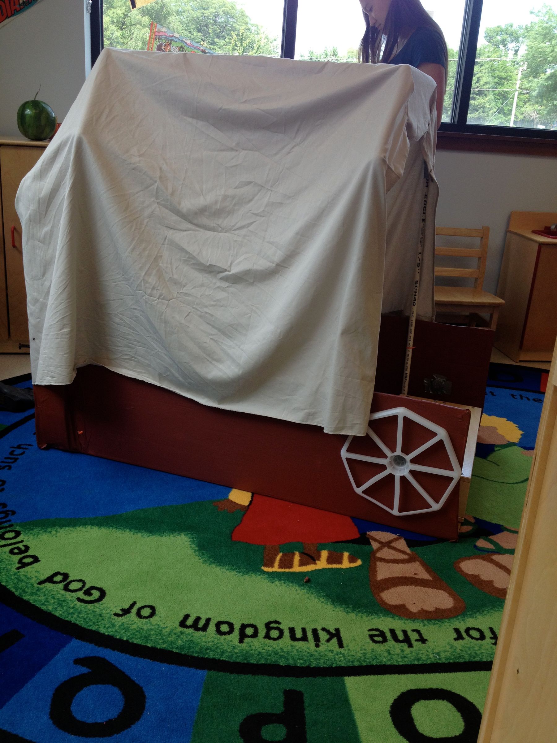 Covered Wagon Fort : 7 Steps - Instructables