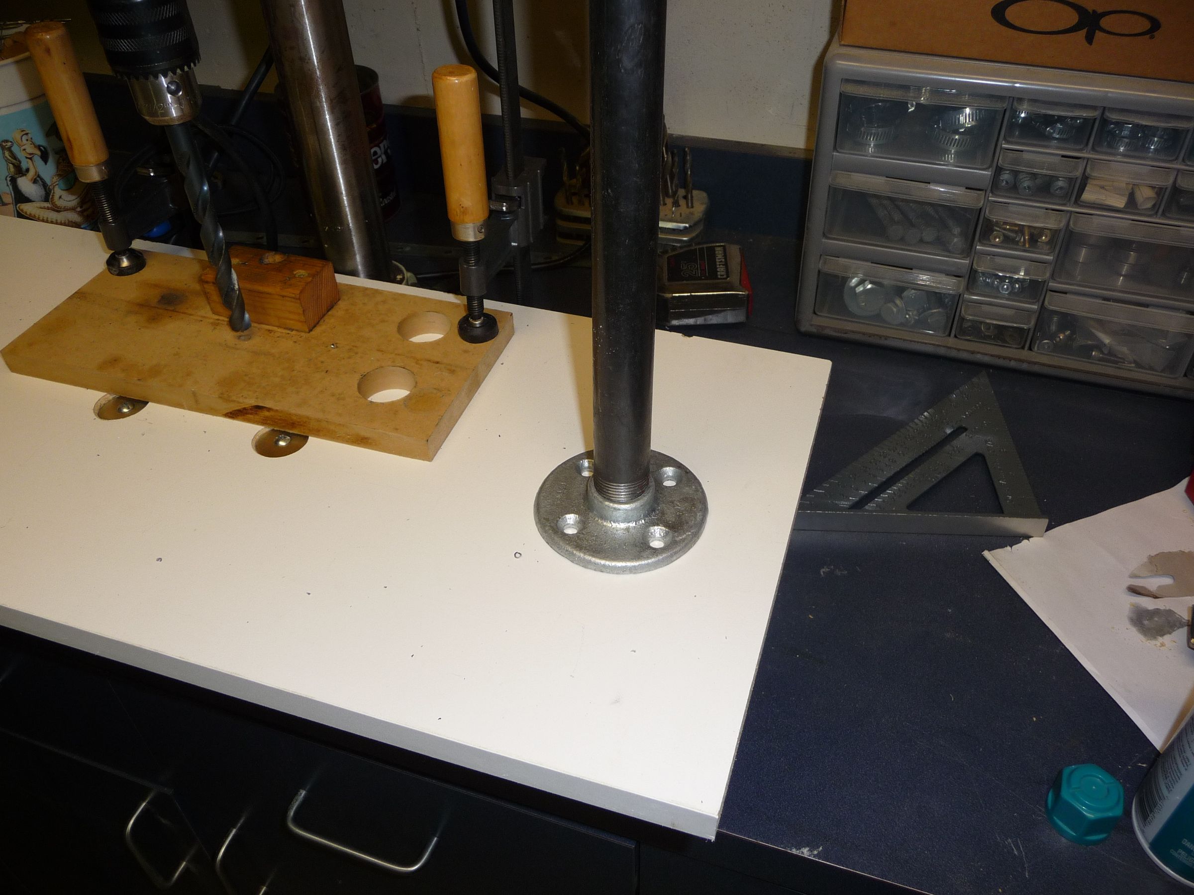 Sliding Ceiling TV Mount : 9 Steps (with Pictures) - Instructables