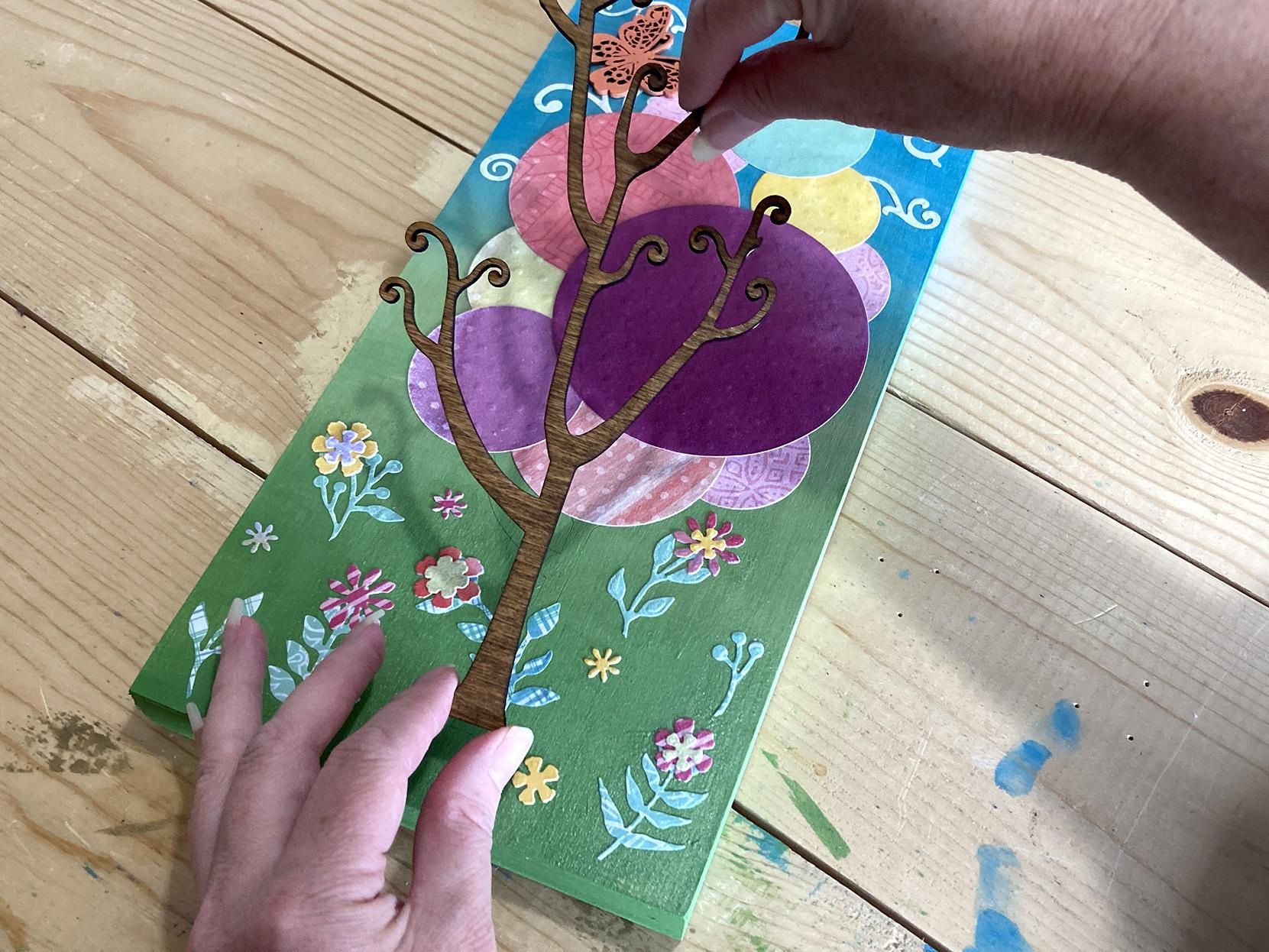 Mixed Media Summer Circle Tree Art : 15 Steps (with Pictures ...