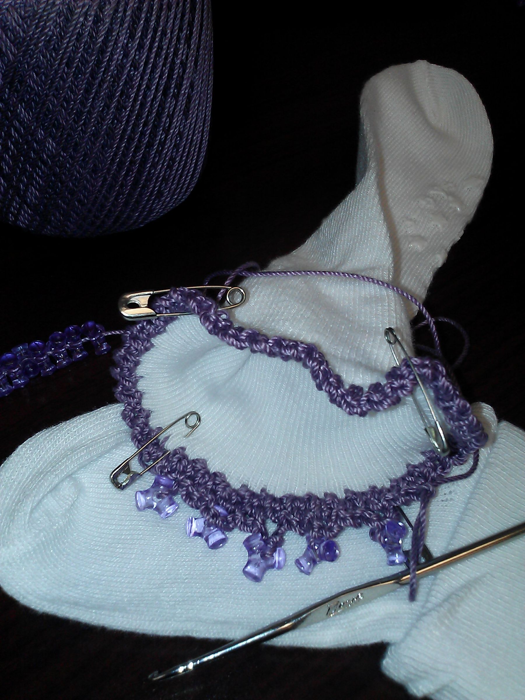 Crocheted Trimmed Socks : 8 Steps (with Pictures) - Instructables