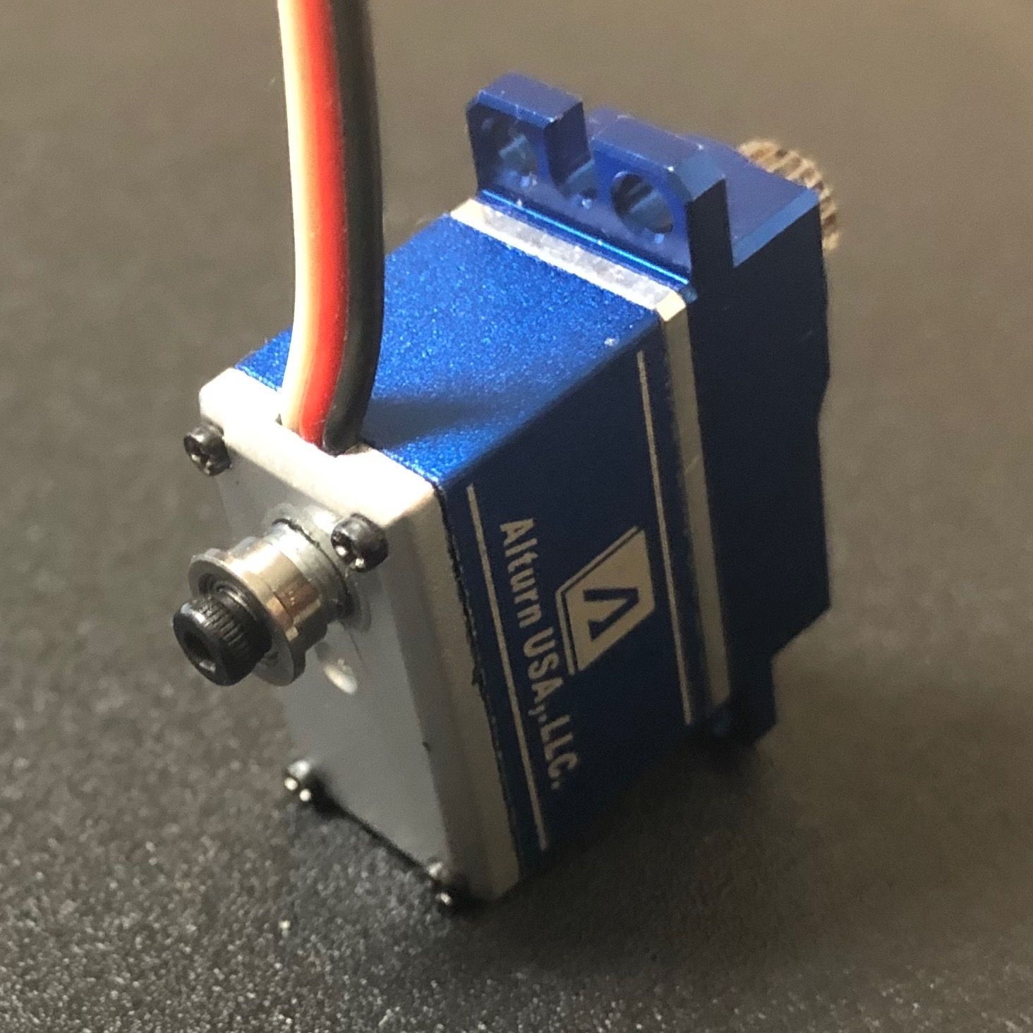 Add Idler (2nd Axis Mounting Point) on Micro Servos for Robotic ...