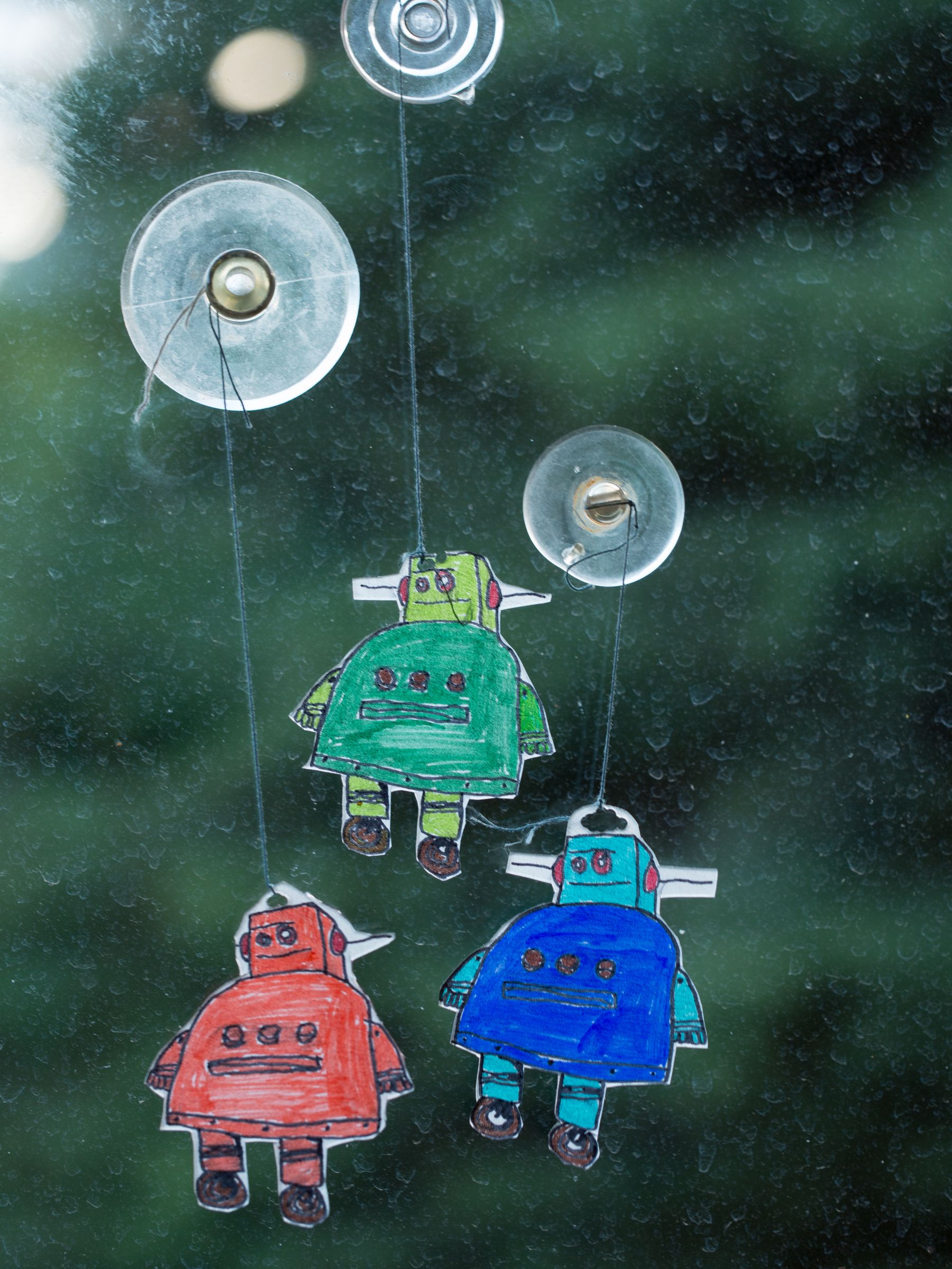 Instructable Robot Suncatcher : 7 Steps - Instructables