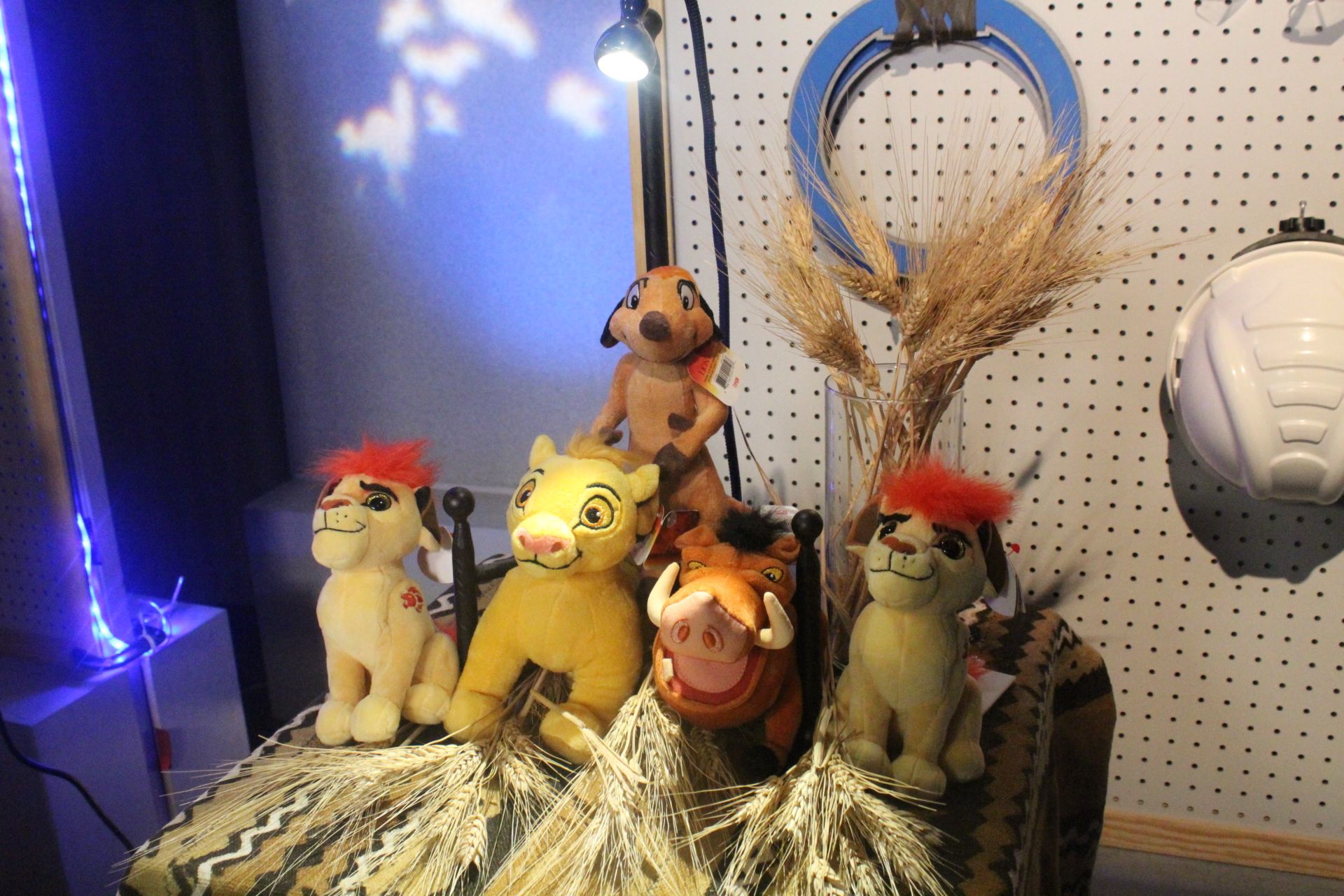 MLAB | LION KING NALA MASK : 5 Steps (with Pictures) - Instructables