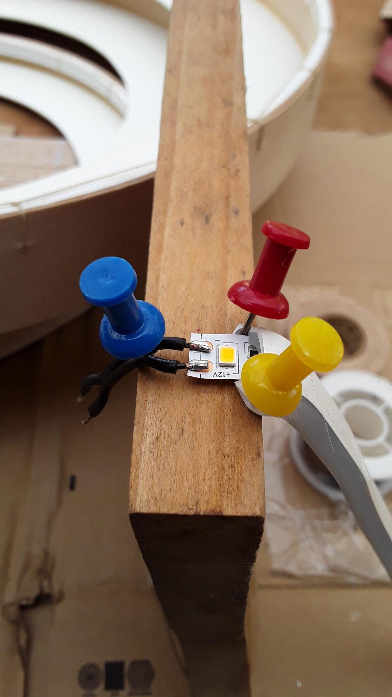 Compass Display Table With Indirect Lighting : 6 Steps (with Pictures ...