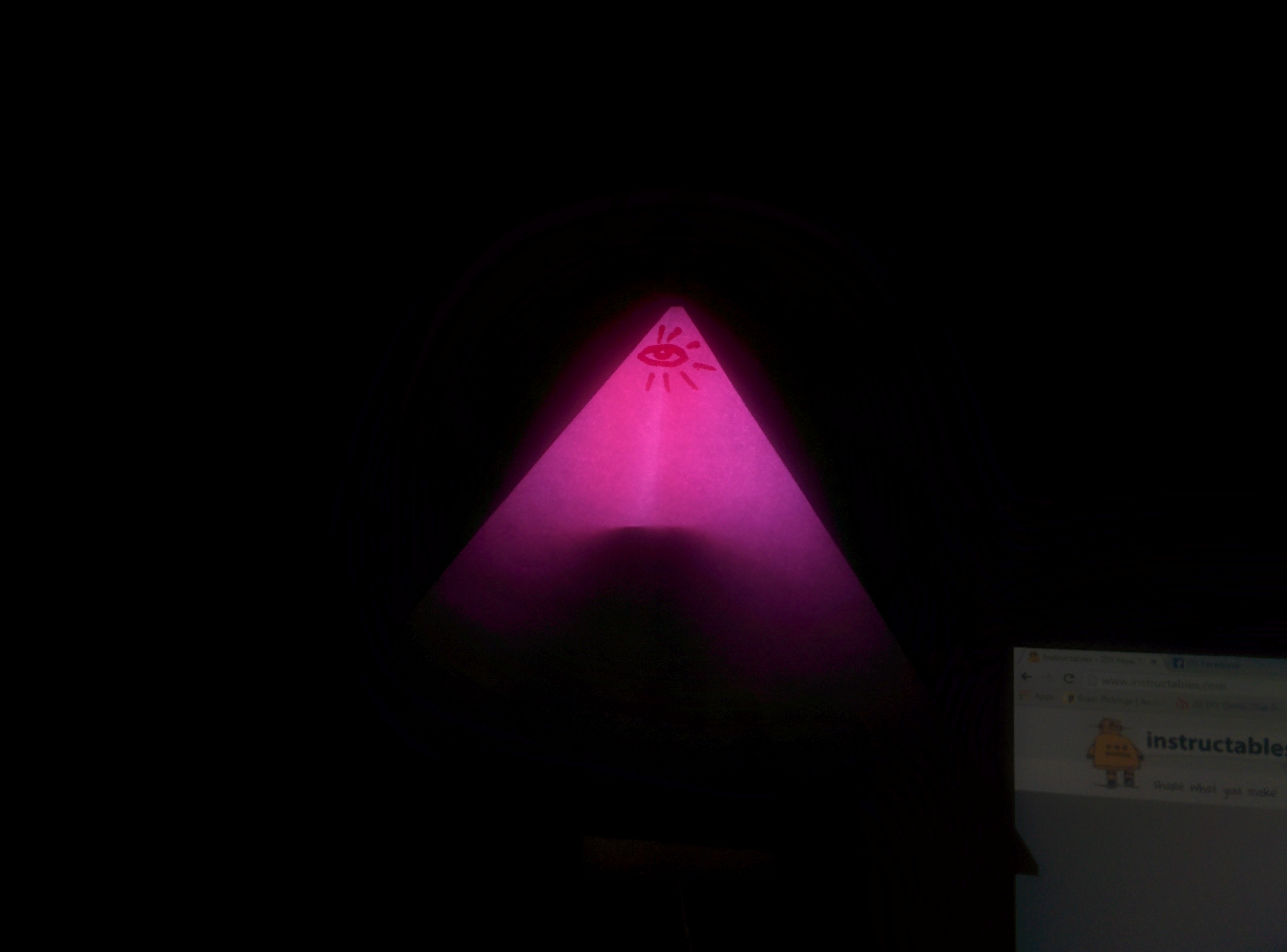 The "Iluminatee" Pyramid Lamp Shade Made of Paper : 3 Steps - Instructables