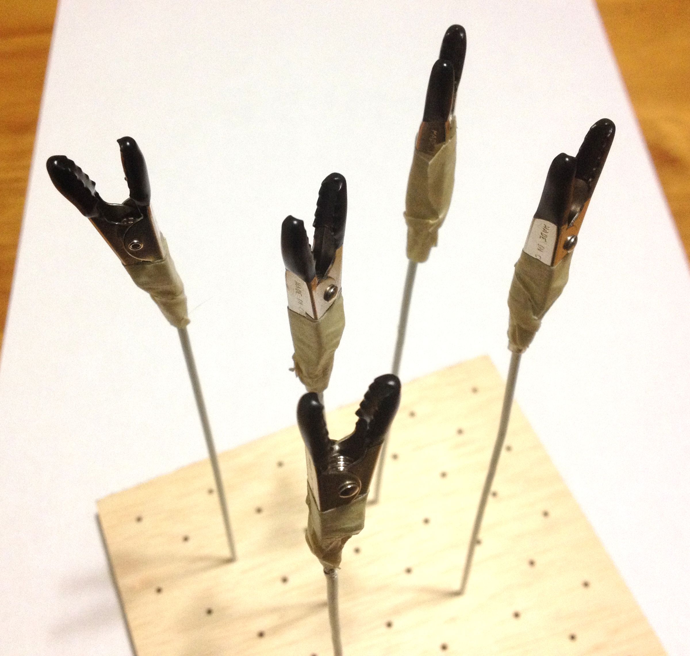 Small Parts Painting Stand : 8 Steps - Instructables