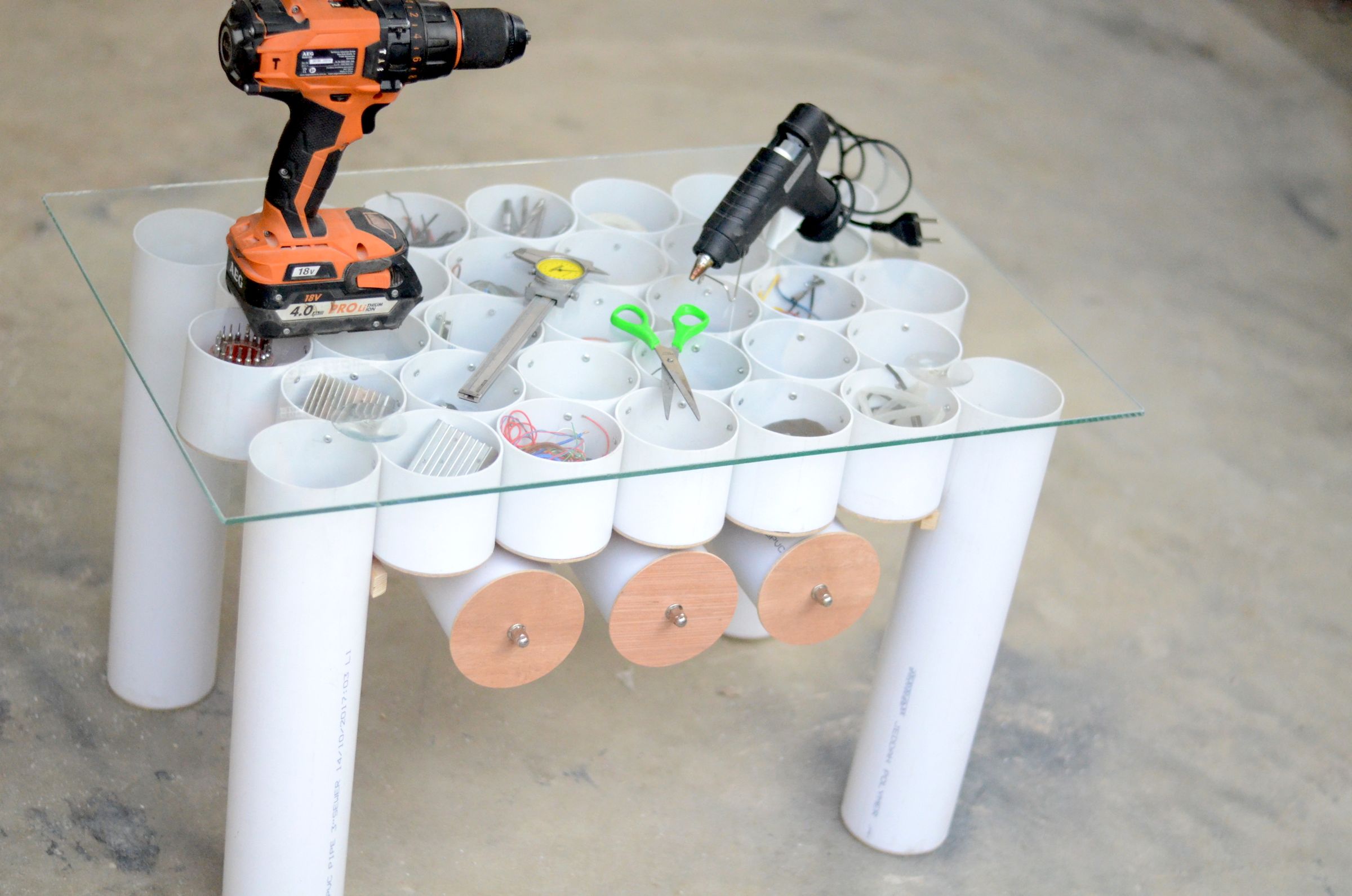 DIYers PVC Organizer Workbench/Table : 15 Steps (with Pictures ...