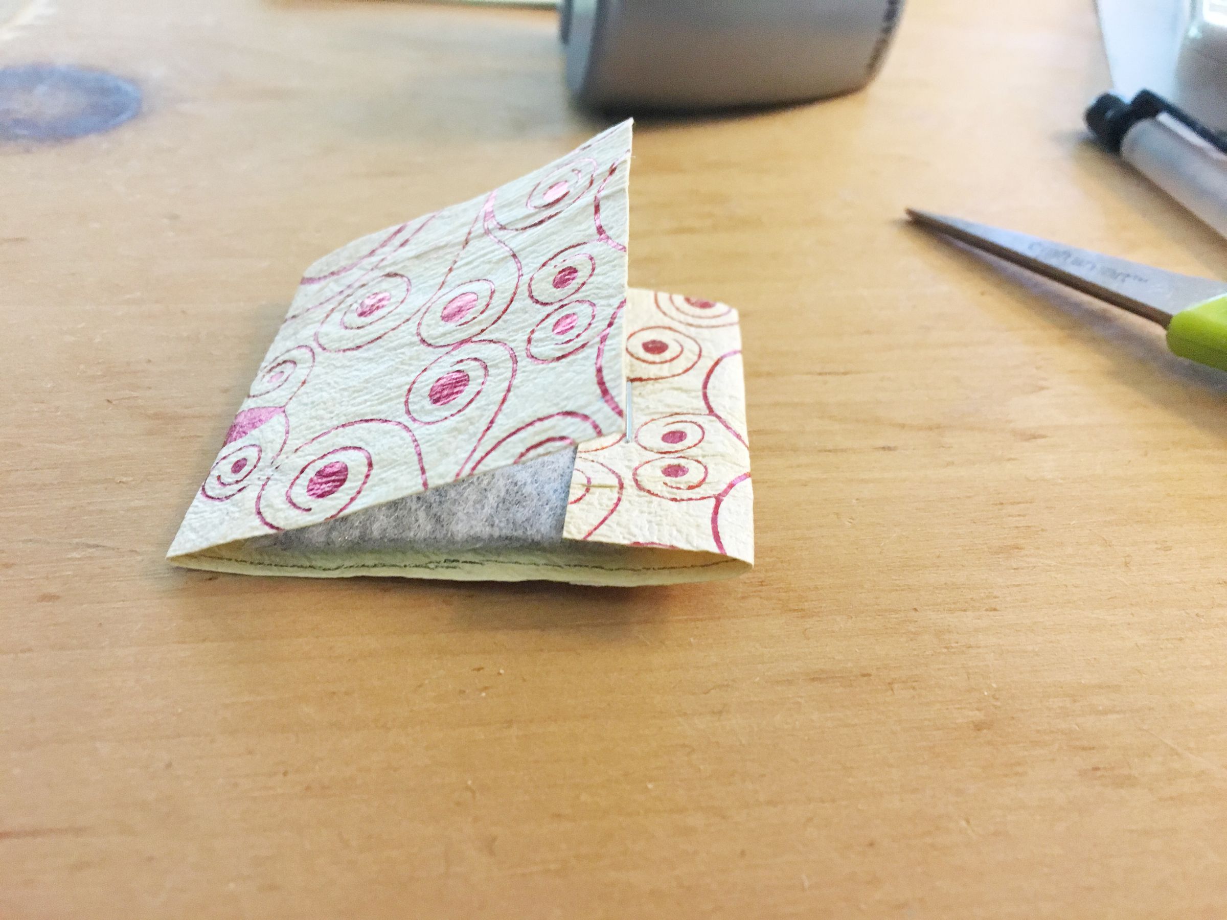 DIY Needle Holder : 5 Steps (with Pictures) - Instructables