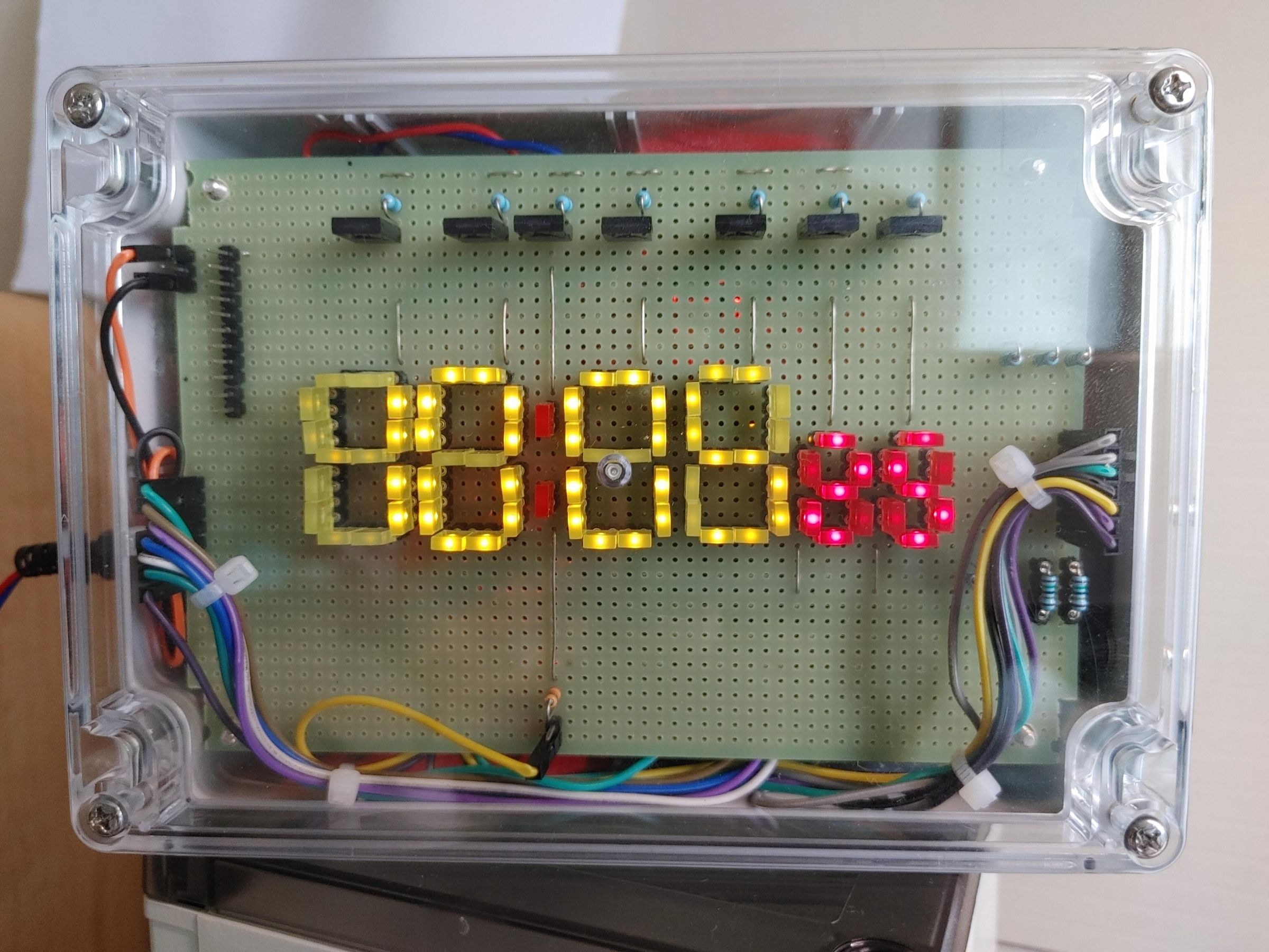 Digital Clock With 7-segment LED Display : 7 Steps (with Pictures) - Instructables