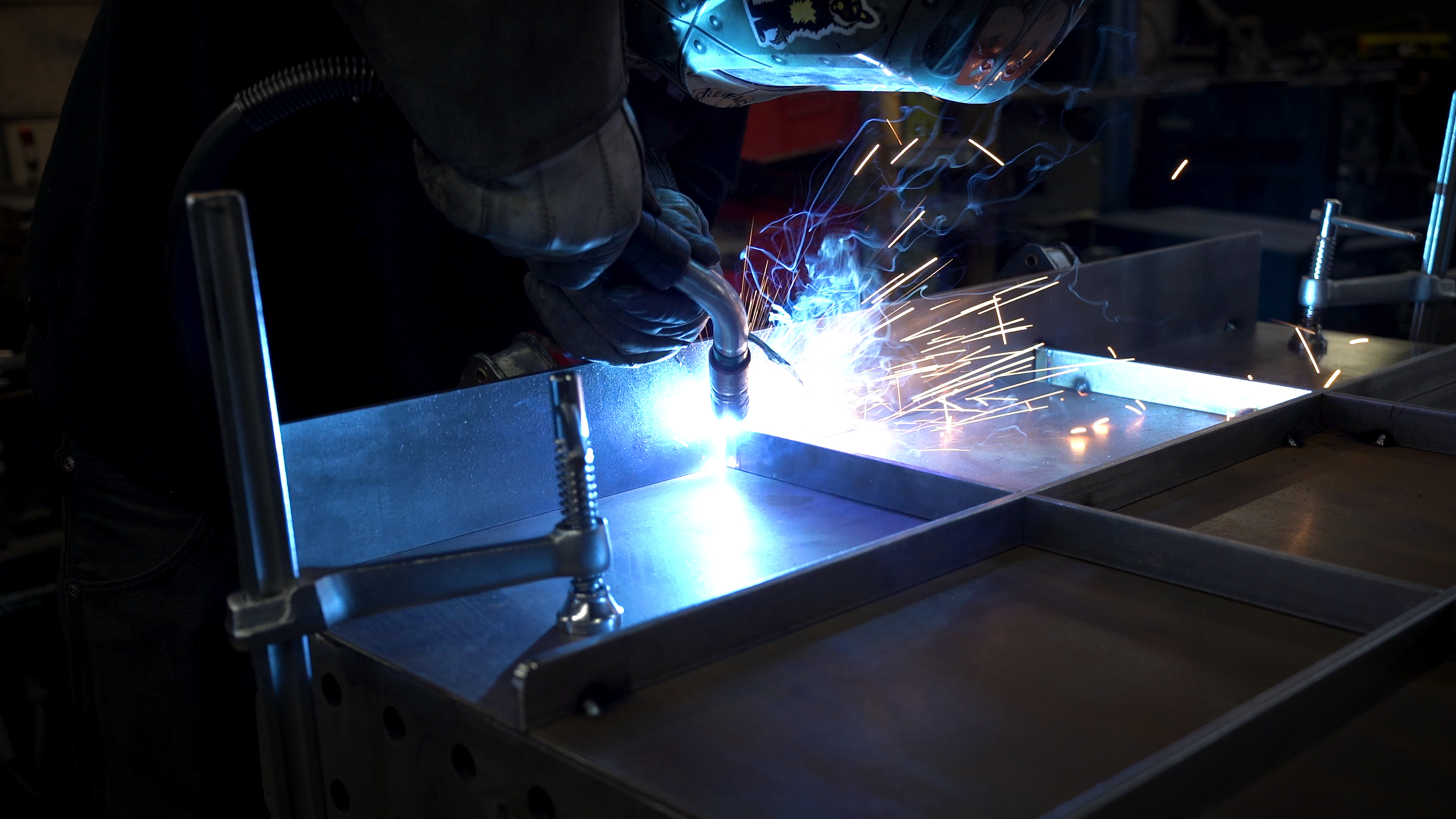 Welding Table Cover for a Workbench : 12 Steps (with Pictures ...