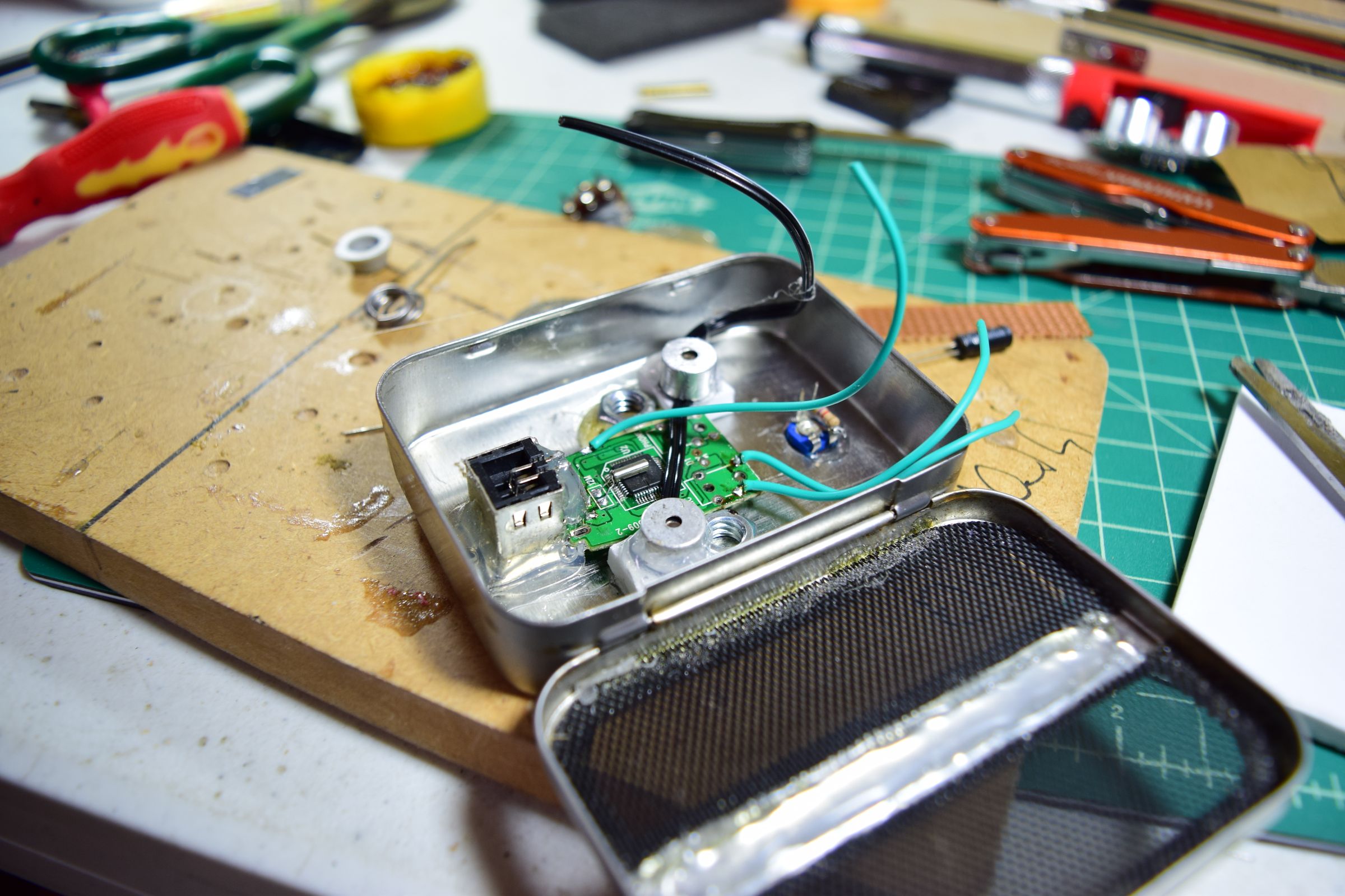 Altoids USB Condenser Microphone : 21 Steps (with Pictures) - Instructables