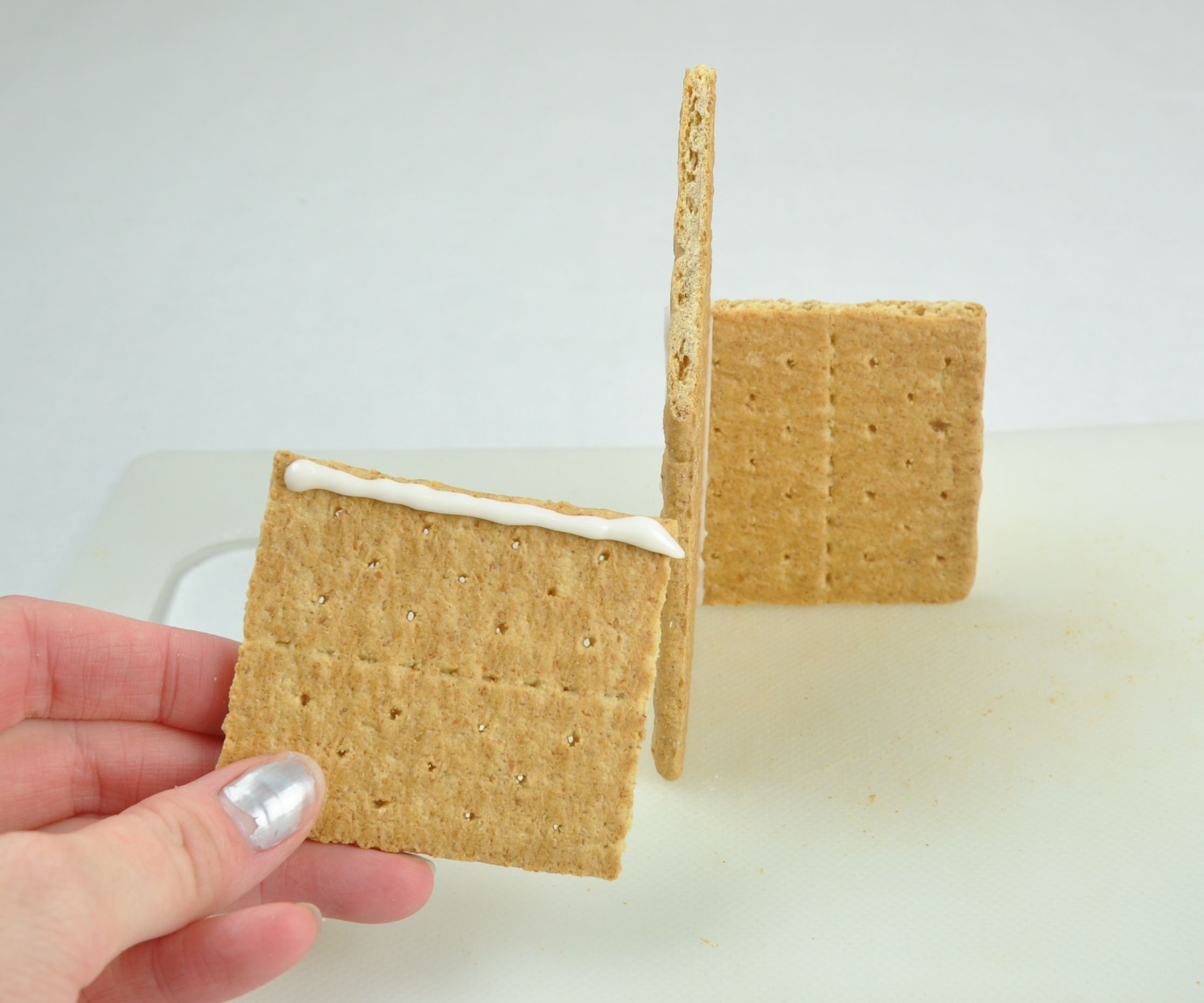 Graham Cracker "Gingerbread" House for Kids : 6 Steps (with Pictures ...