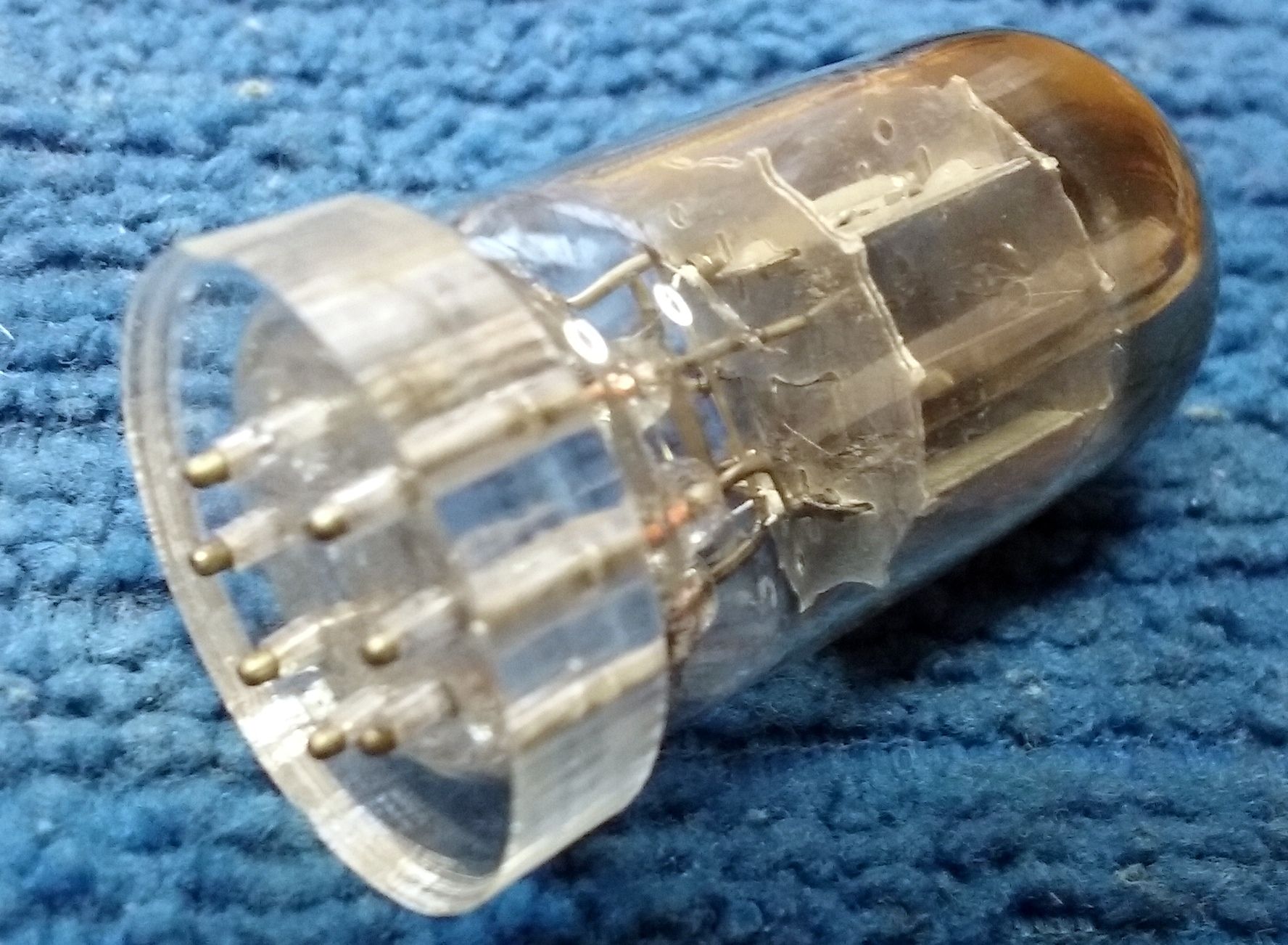 Copper Cactus Vacuum Tube LED Lamp : 7 Steps (with Pictures ...