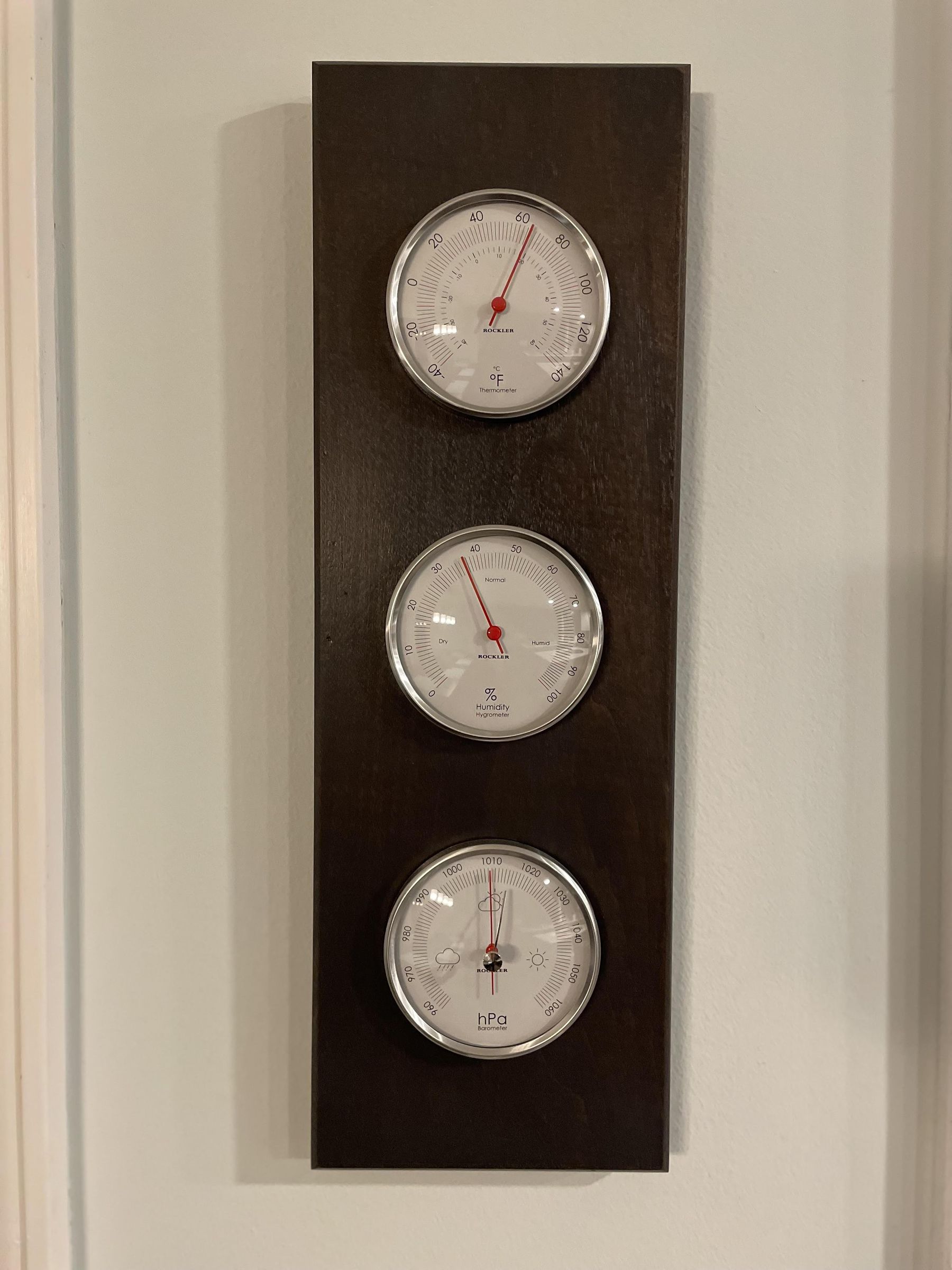 A Useful Gift for Anyone - Weather Station : 3 Steps - Instructables