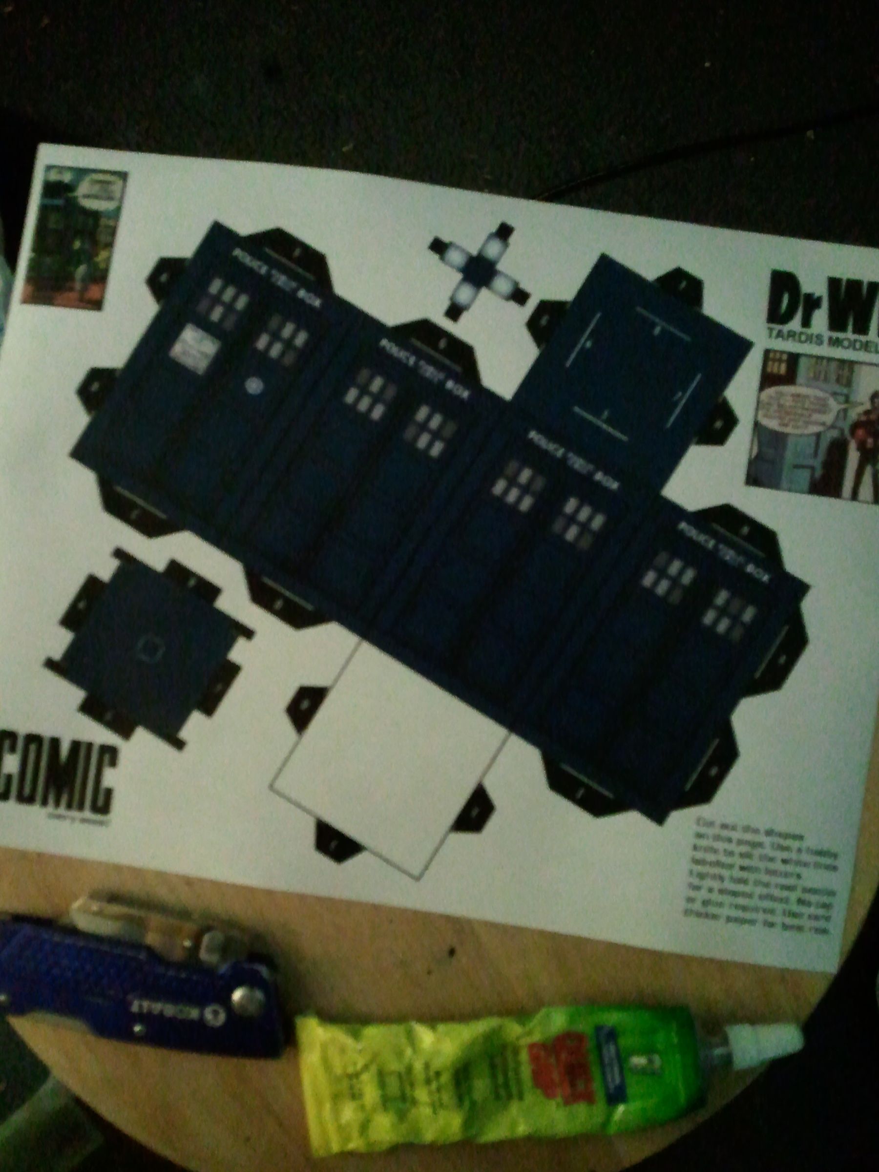 Papercraft TARDIS With Working Light : 10 Steps (with Pictures ...